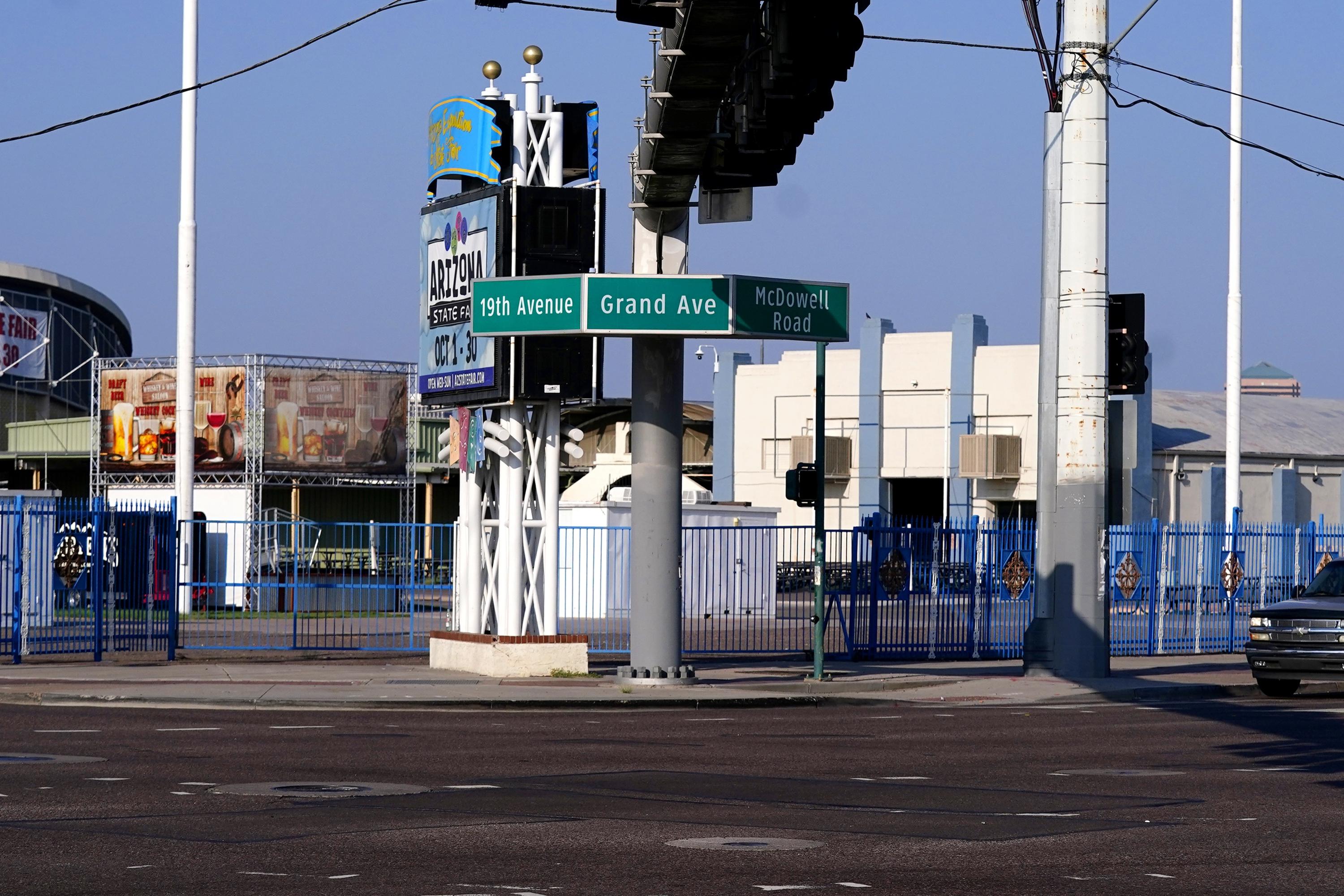 Arizona redistricting panel OK's starting-point grid map | AP News