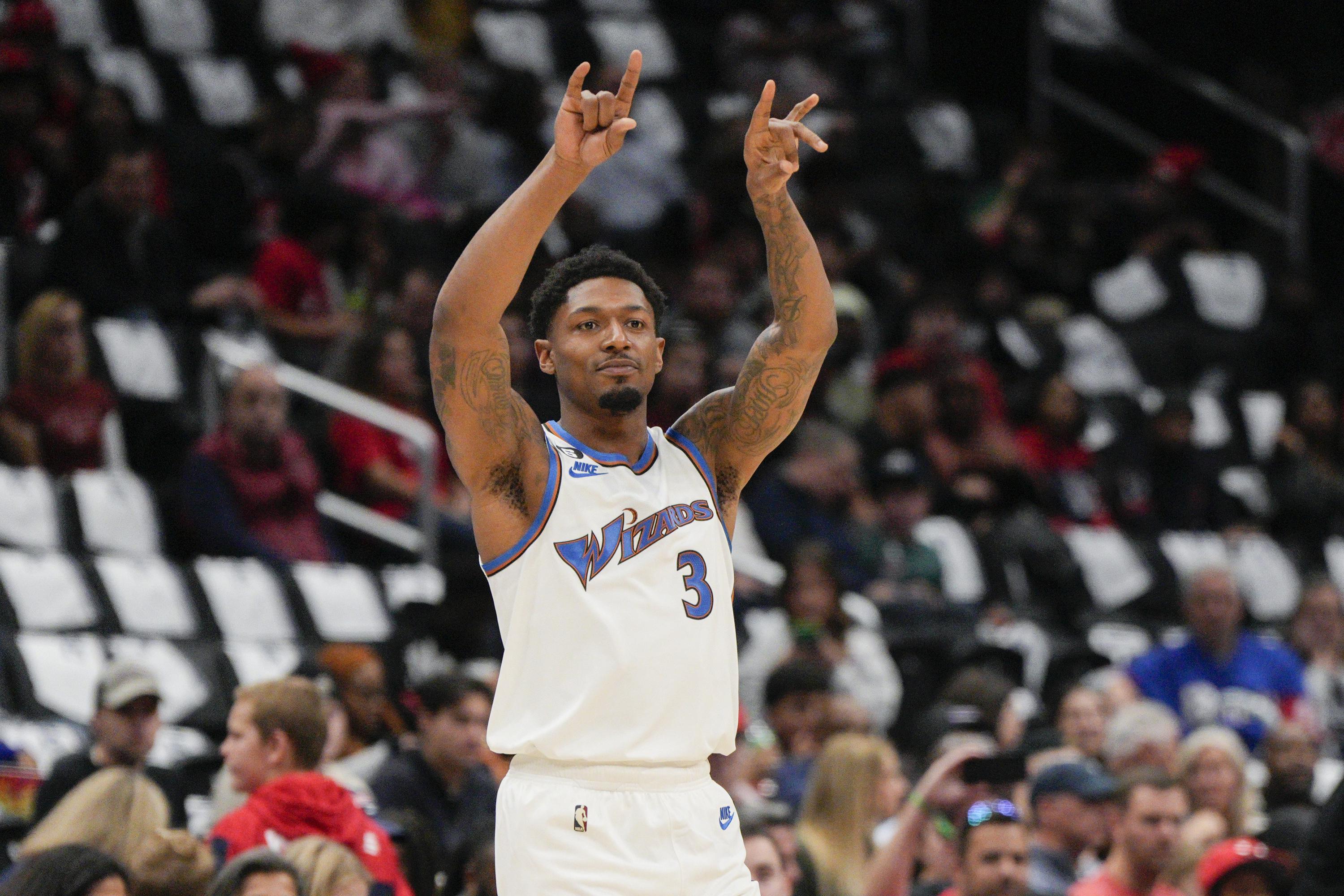 Beal's late bank shot gives Wizards 102-100 win over Chicago | AP News