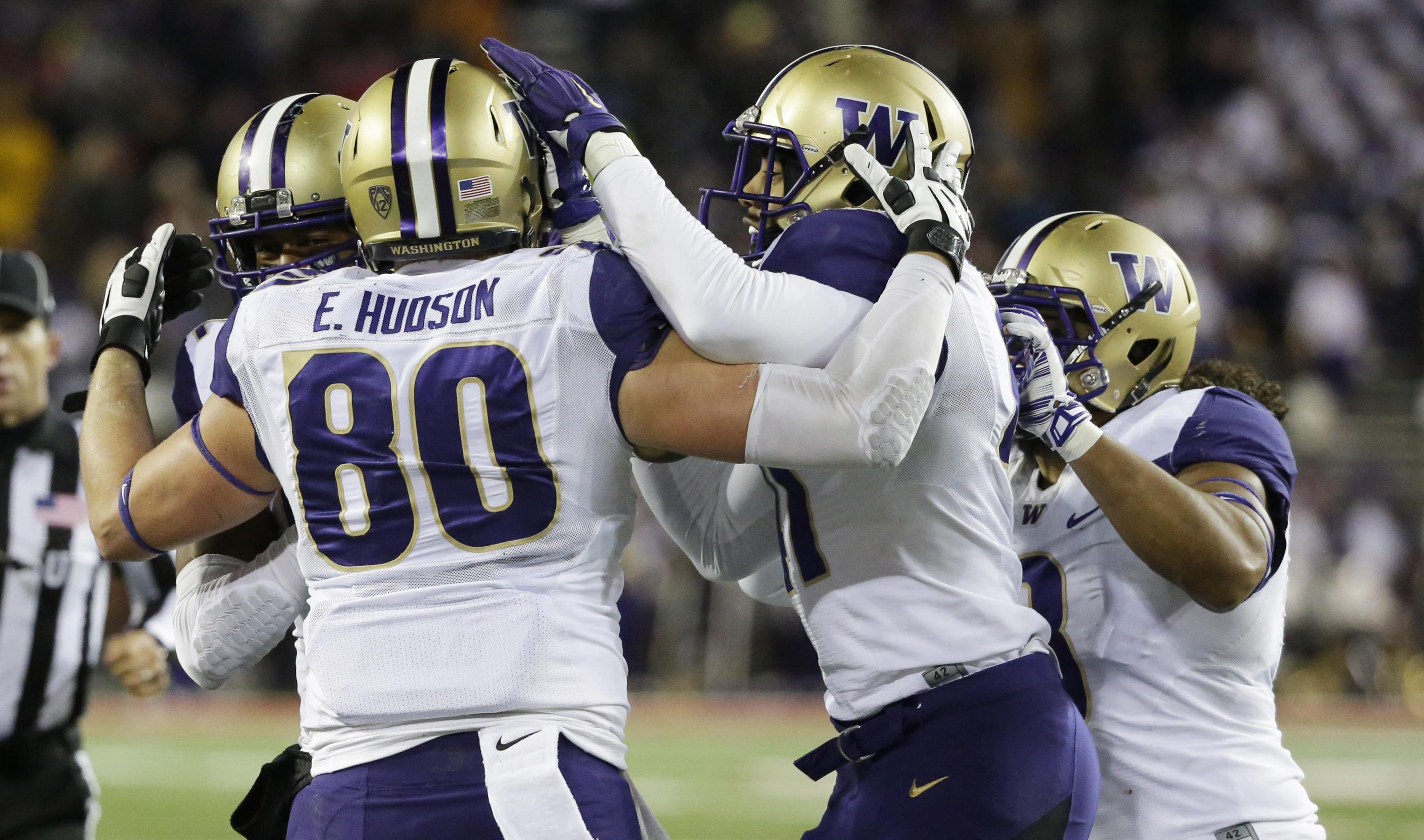 Cougars overrun in 31-13 Apple Cup loss to Huskies | AP News