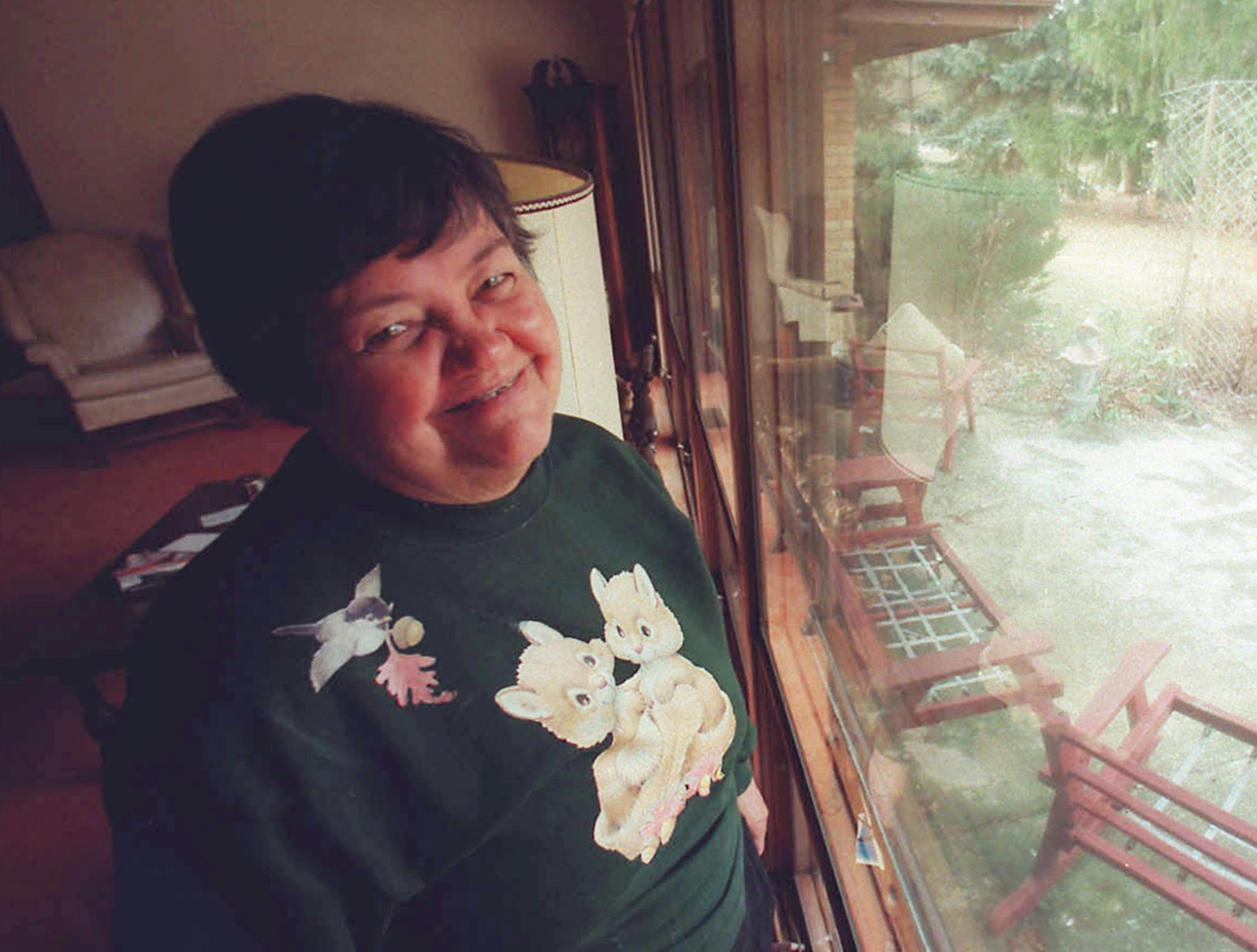 Former Ill. state Sen. Beverly Fawell dies at 82 | AP News