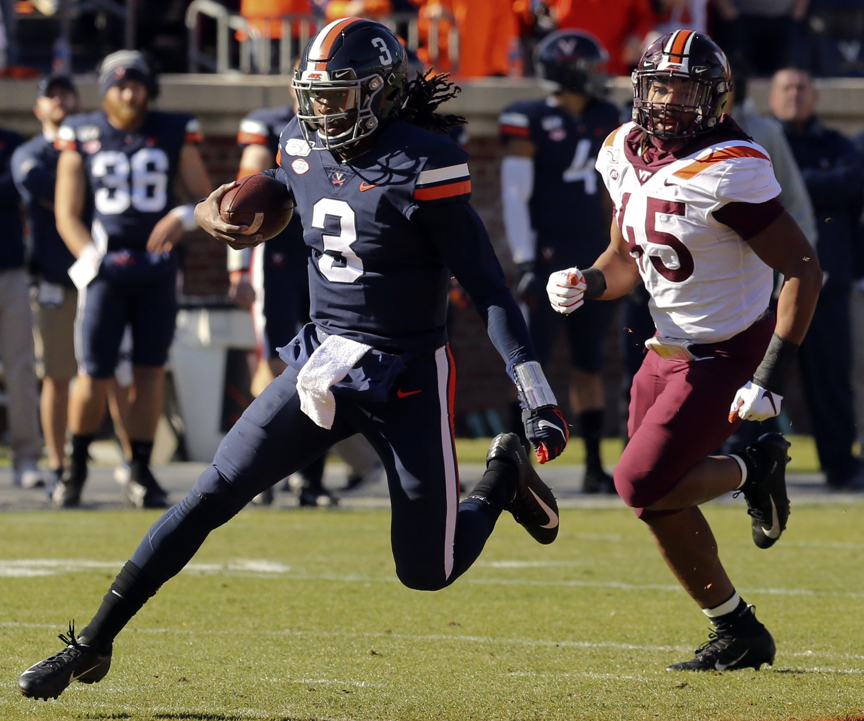 Virginia’s Perkins’ big week began with hospitalization | AP News