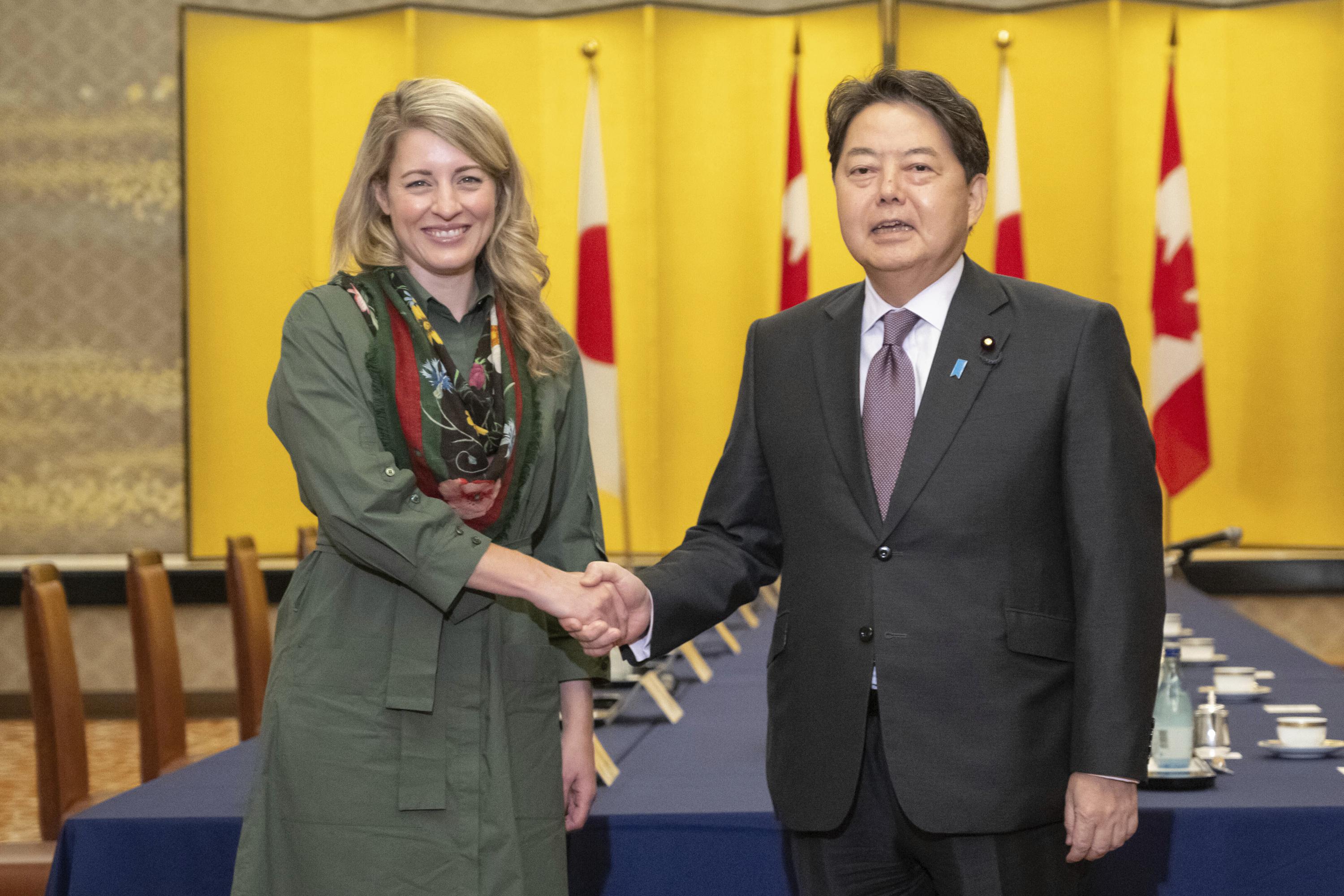 Japan, Canada to formally begin intelligence sharing talks | AP News