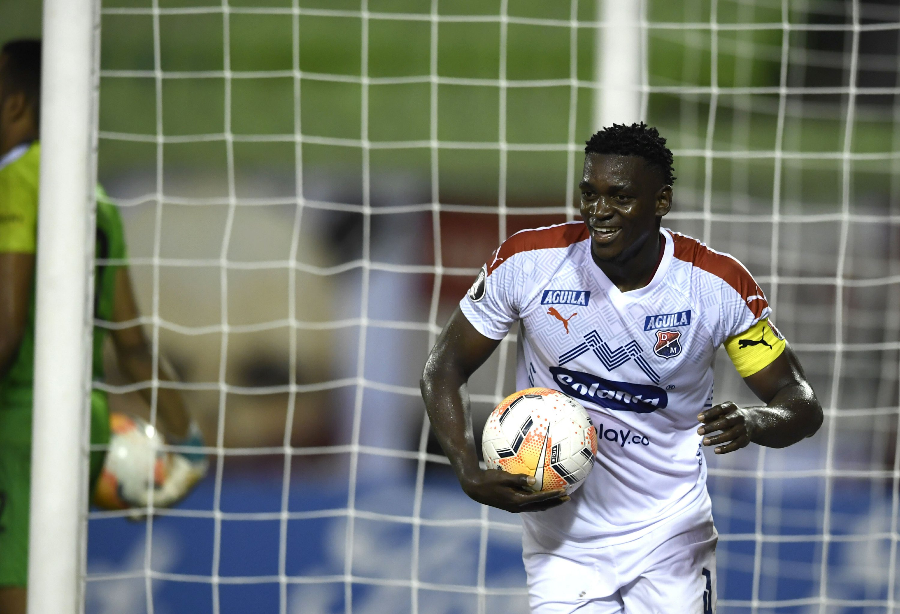 Defensa Jesús Murillo llega a préstamo al LAFC | AP News