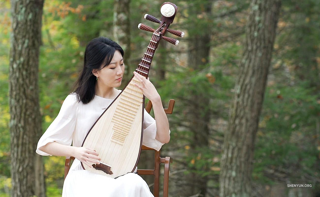 How Pipa Soloist Liang Yu Discovered Her Purpose Through Shen Yun's ...