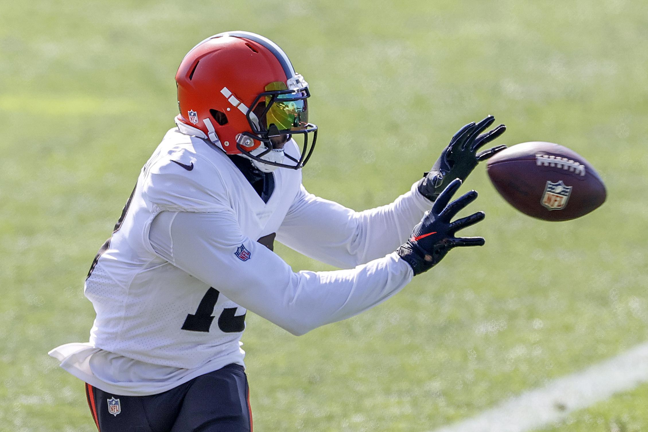 Beckham continues comeback, joins Browns' team drills | AP News