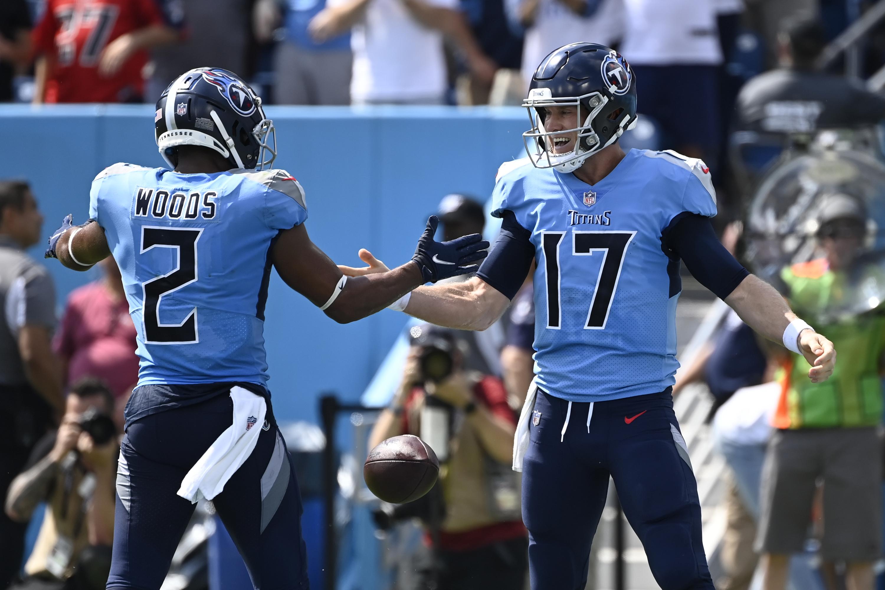 Titans never trail in keeping Raiders winless with 24-22 win | AP News