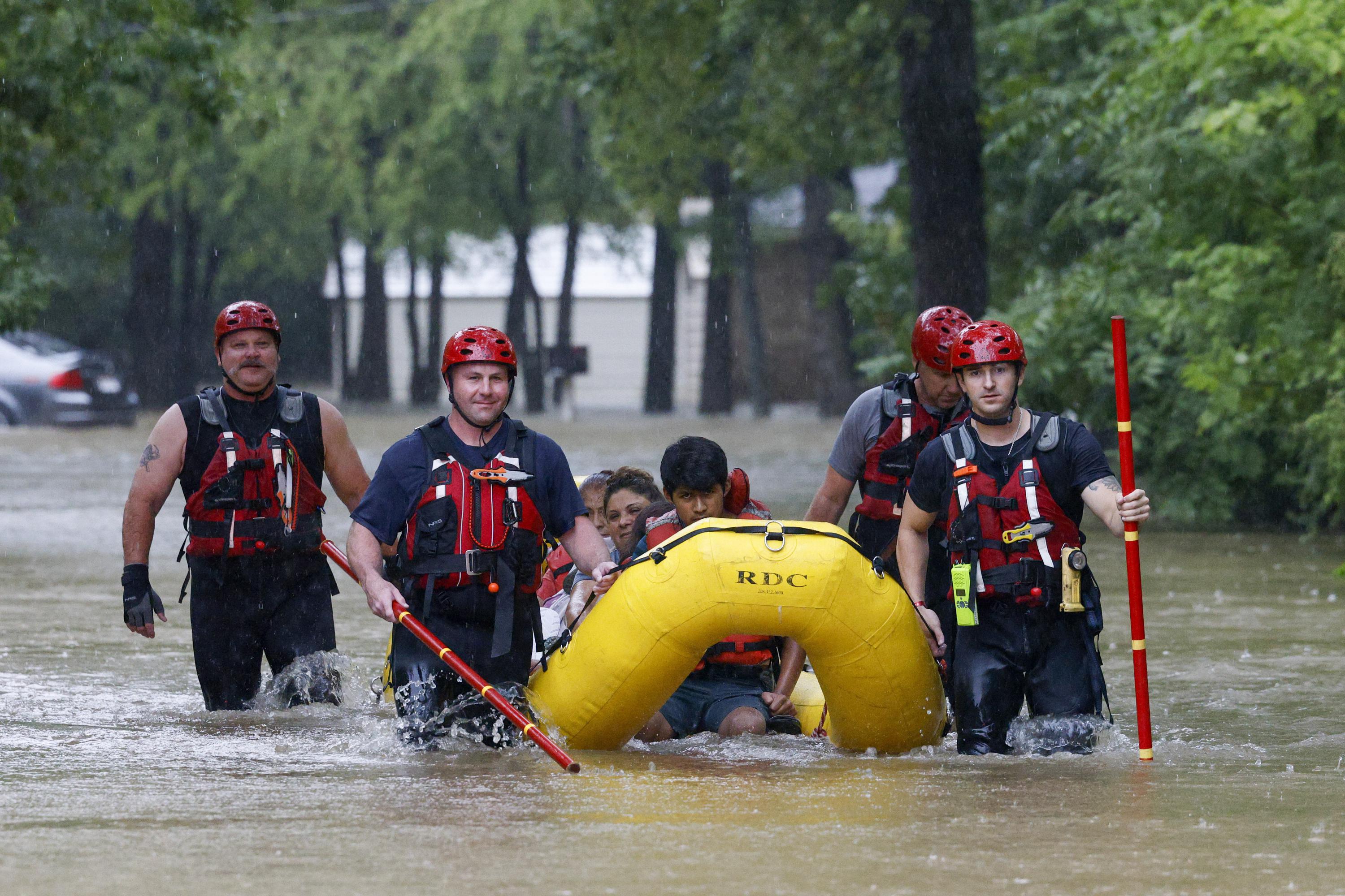 Weather whiplash: Summer lurches from drought to flood | AP News