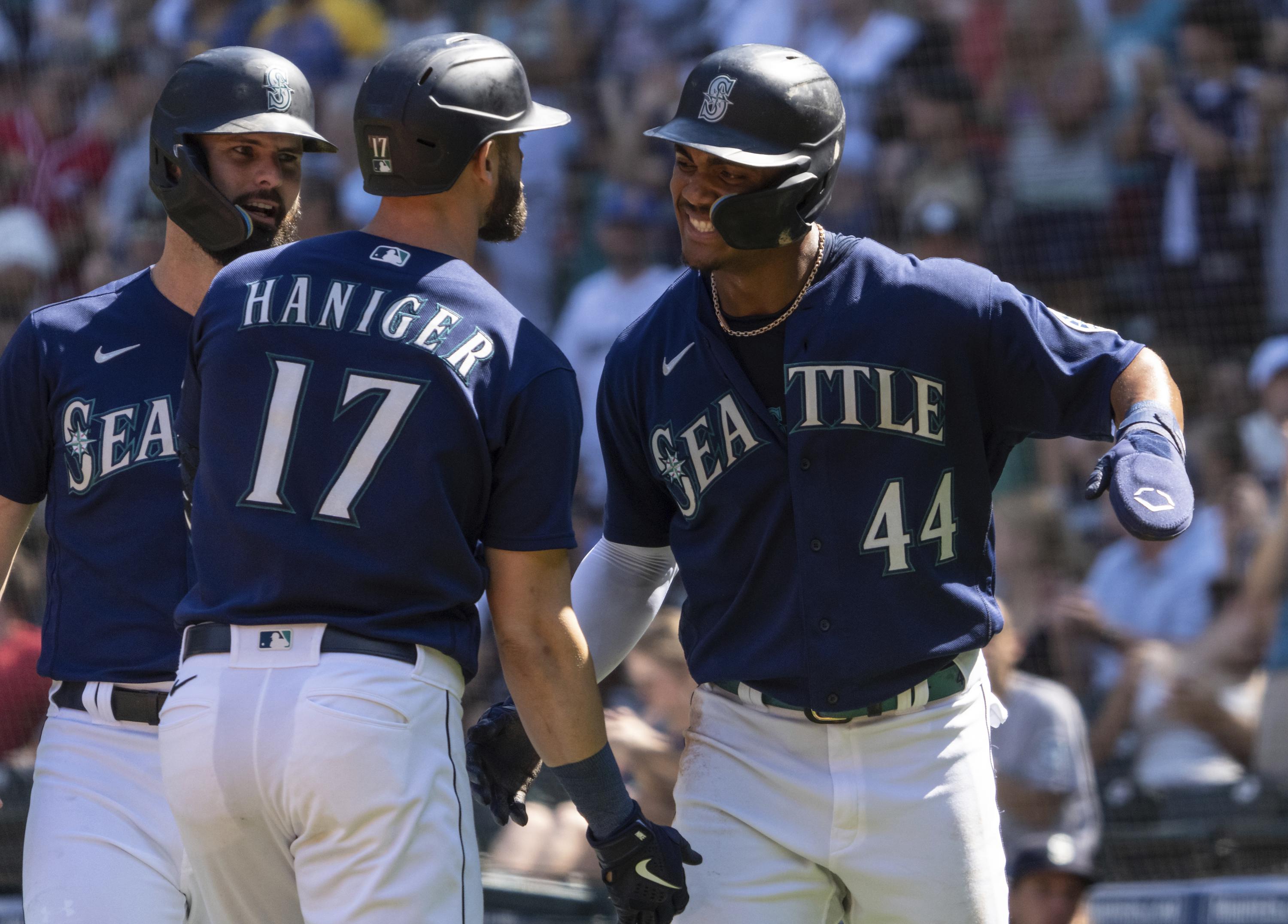 Mitch Haniger's homer lifts Mariners past Guardians 3-1 | AP News