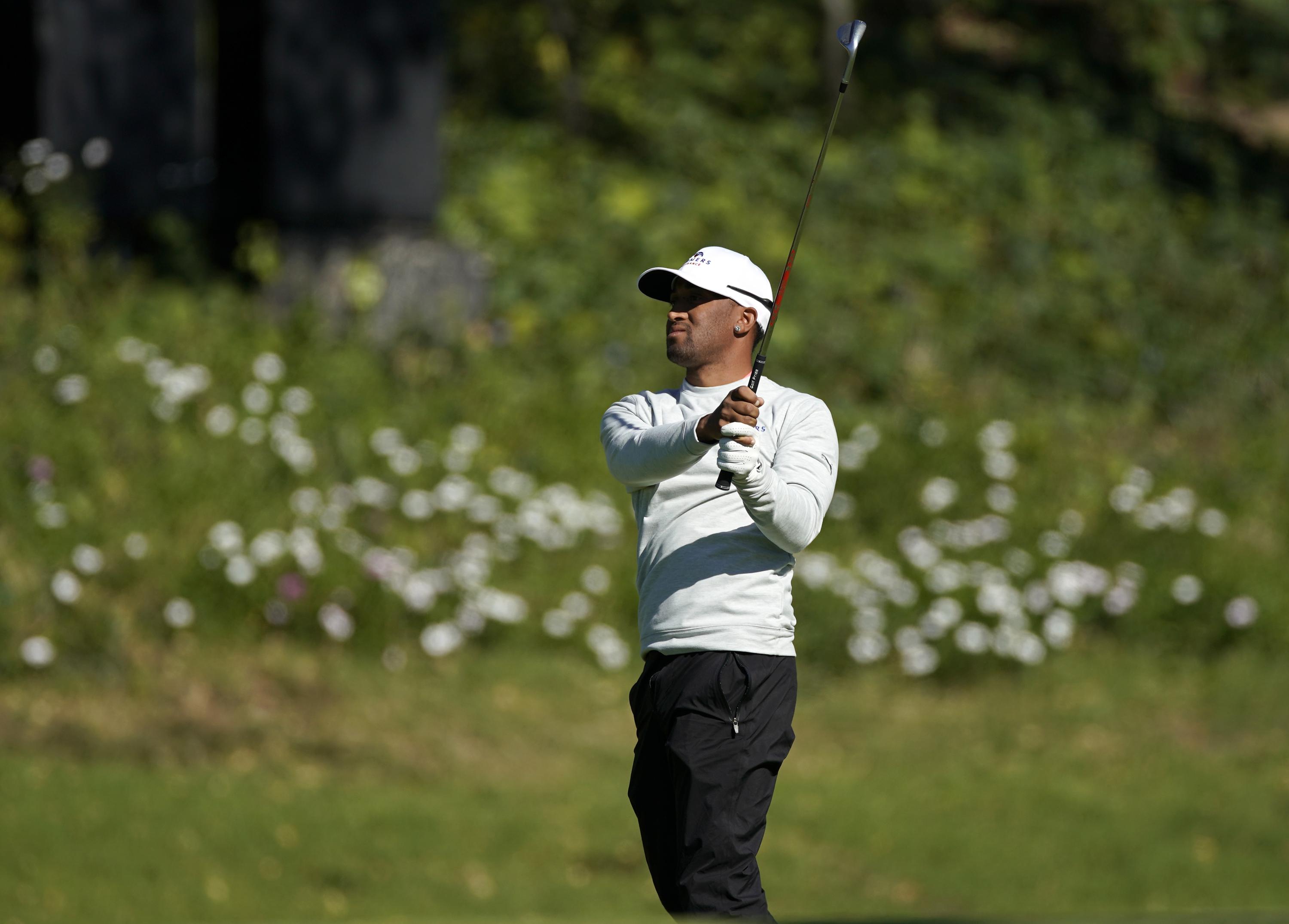 Memorable year for Willie Mack III ends with trip to Mexico | AP News