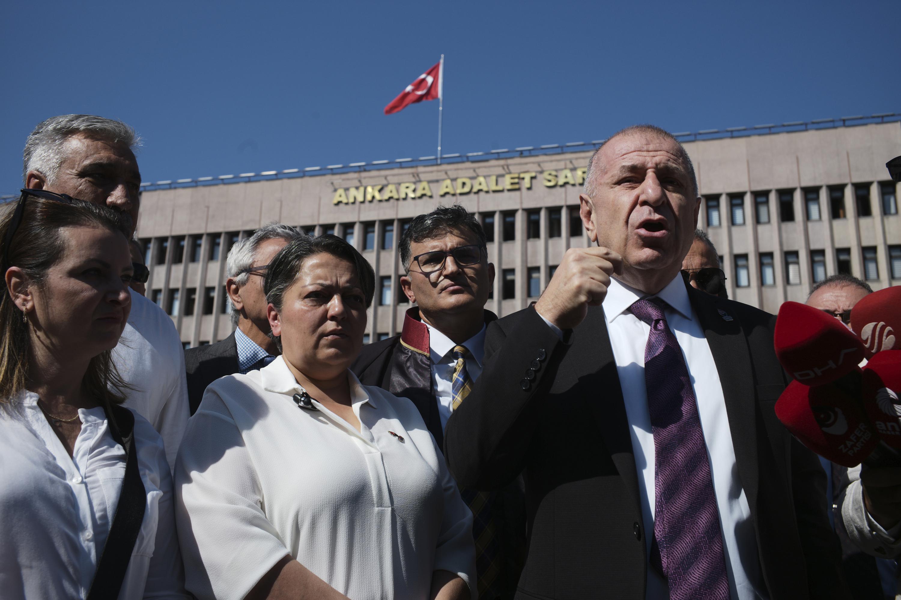 Turkish opposition seeks probe into bribery allegations | AP News