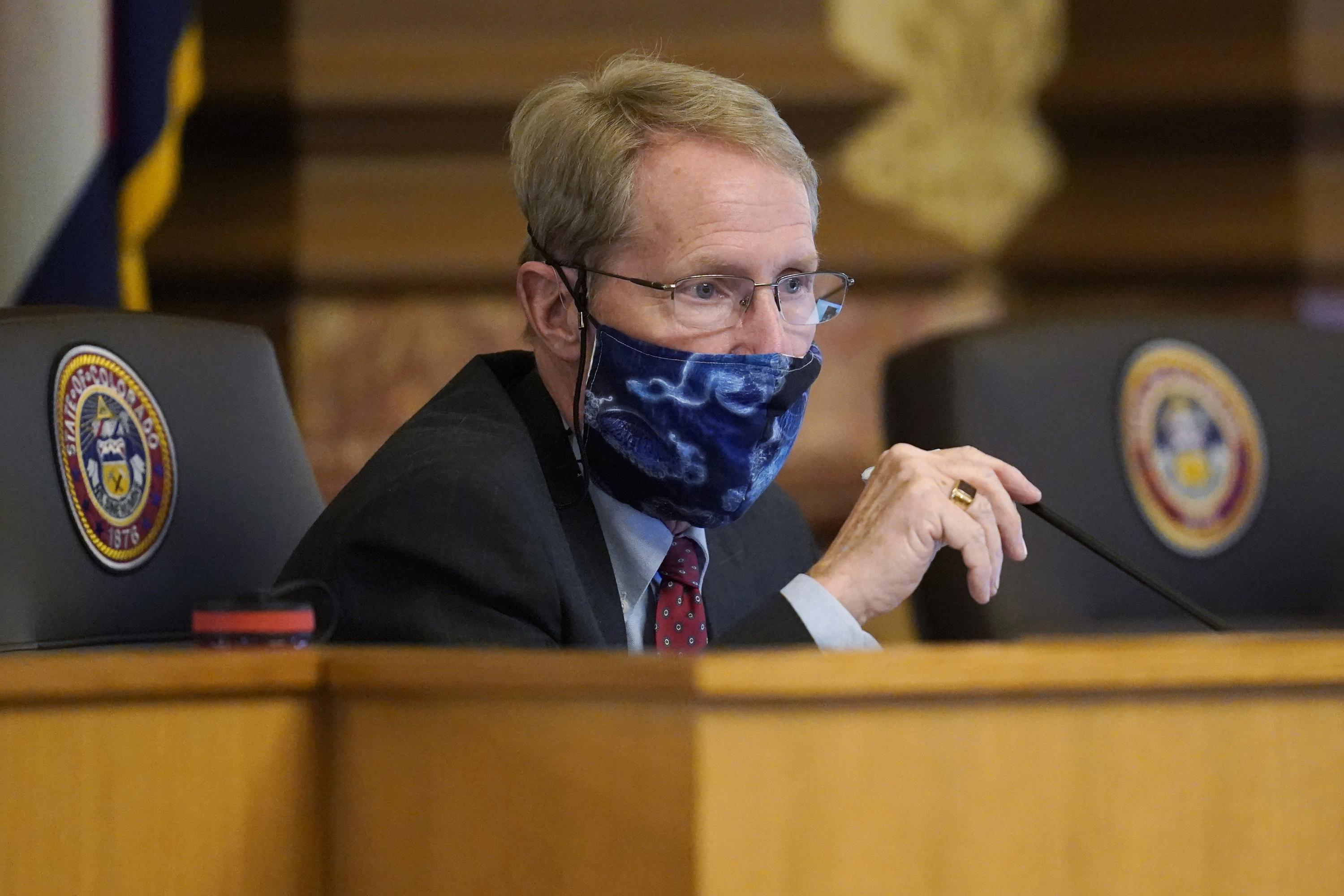 Colorado Democratic state lawmaker faces voting charge | AP News