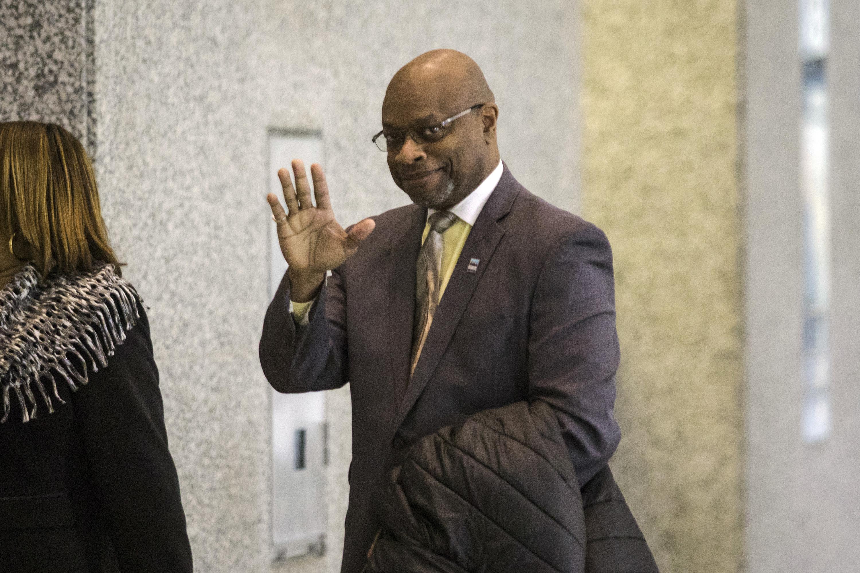 Chicago alderman rejects plea deal; headed to trial instead | AP News