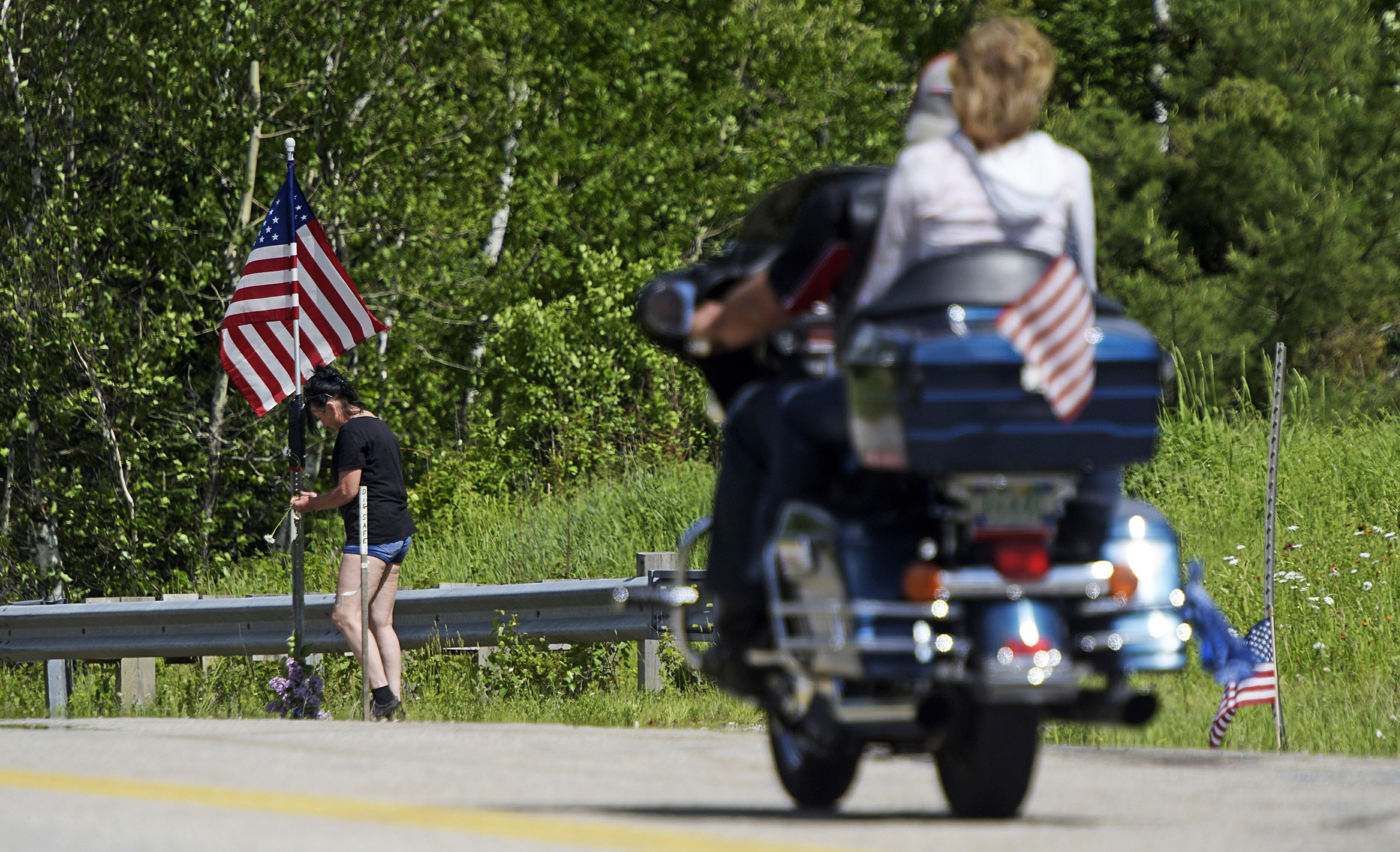 Thousands will ride to honor 7 bikers killed in crash | AP News