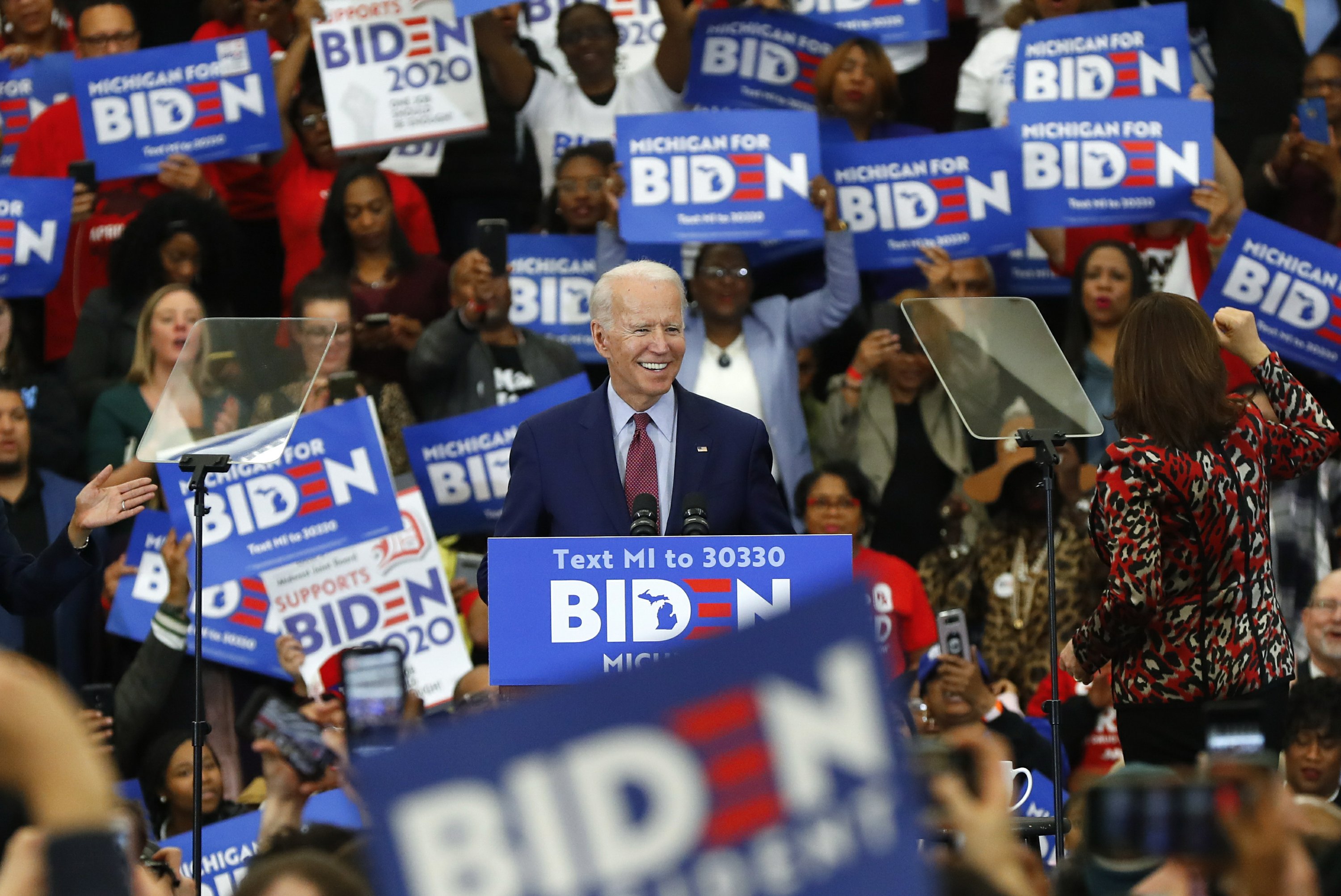 Biden uses virtual events to target battleground Florida | AP News