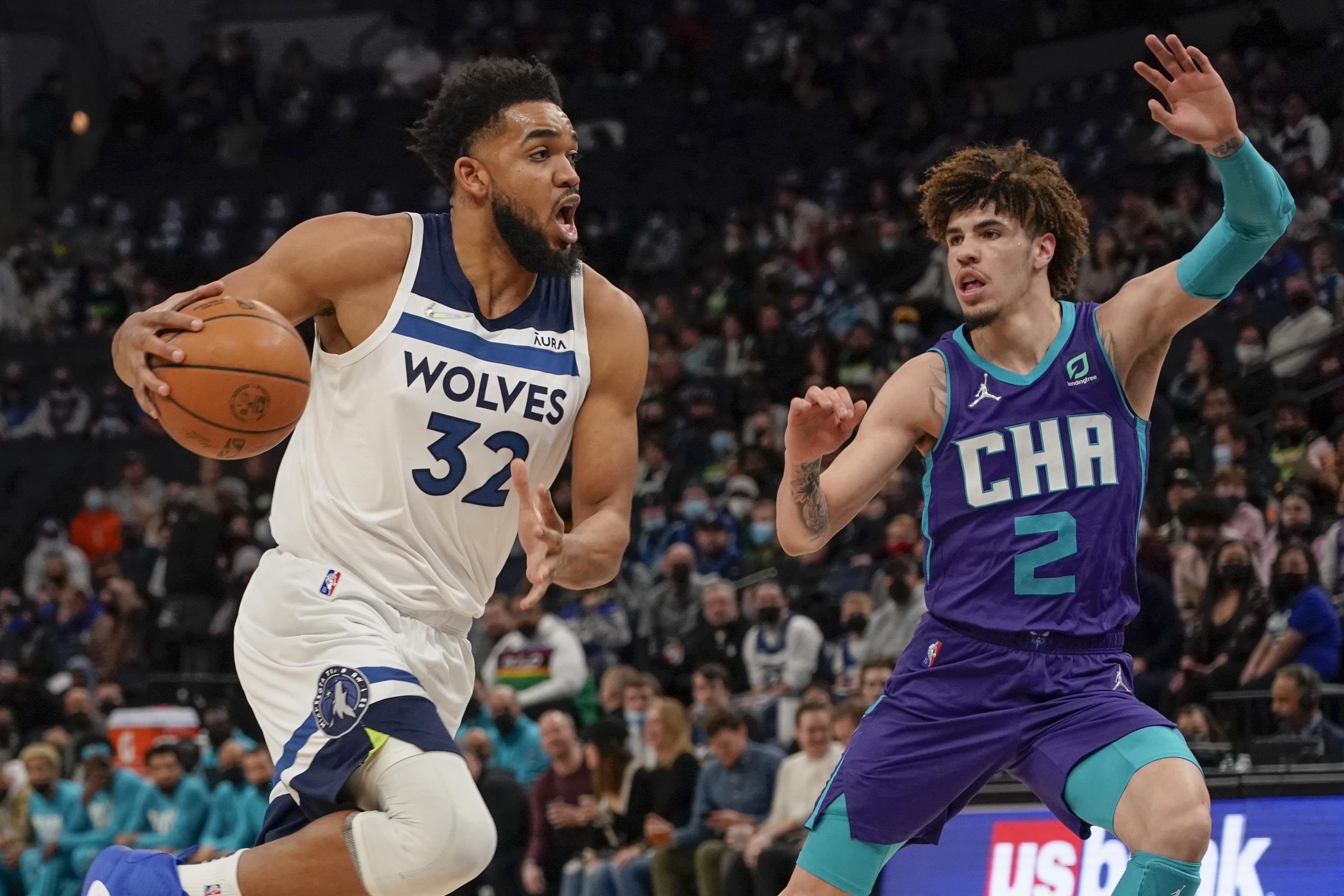 Towns scores 39, Wolves beat Hornets 126-120 in overtime | AP News