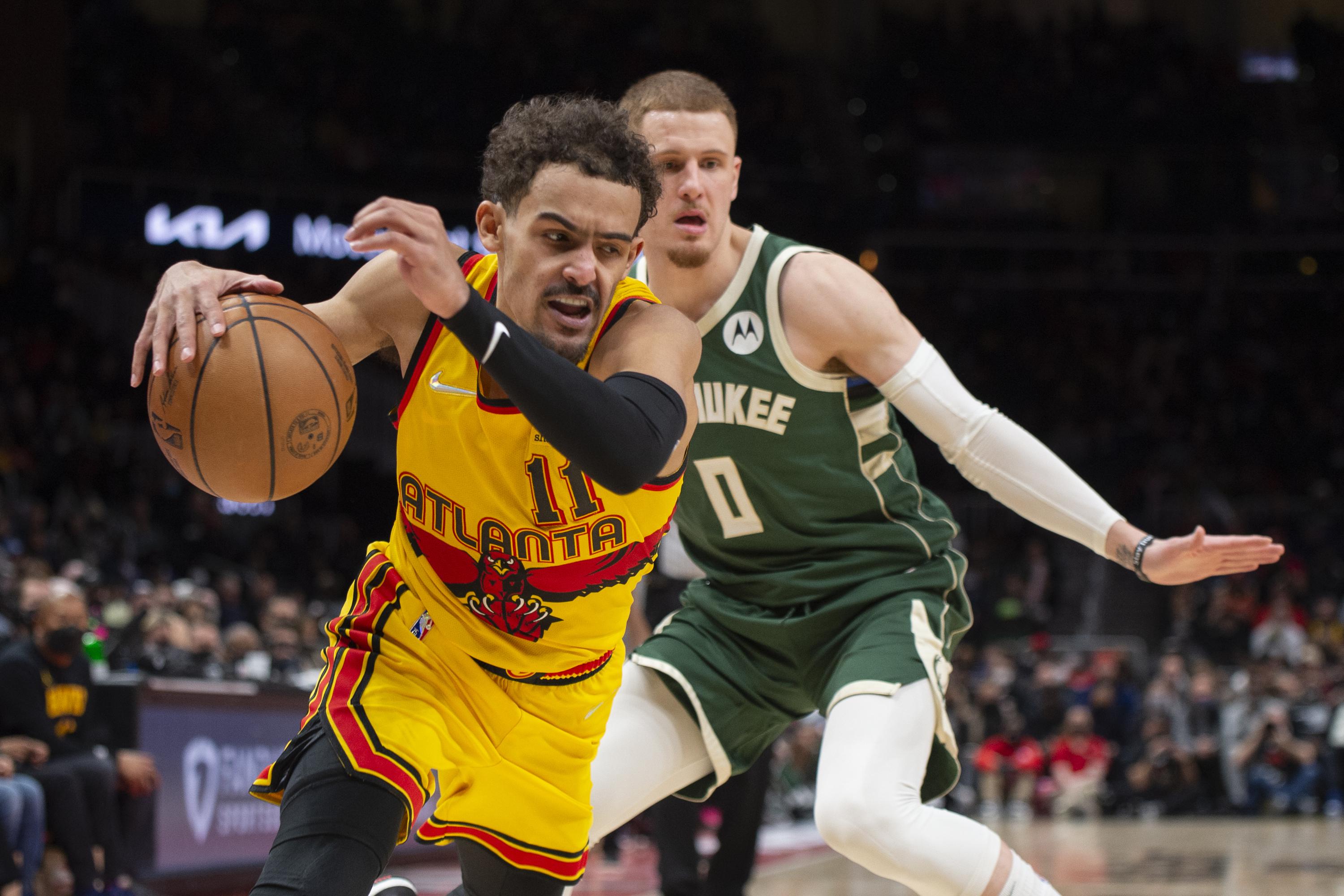 Hawks rally to beat Bucks 121-114, snap 10-game home skid | AP News