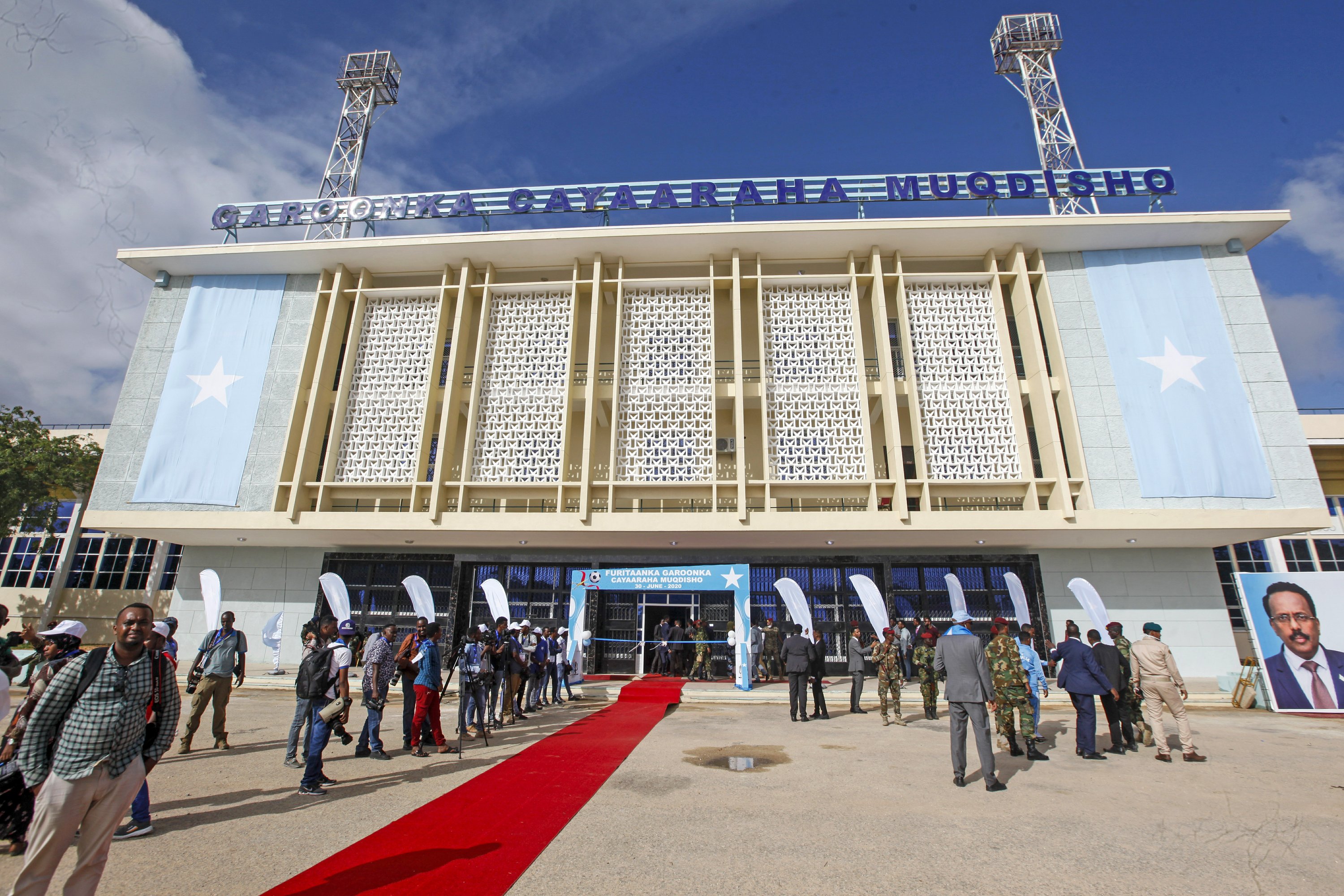 Mortar shells hit after Somalia celebrates reopened stadium | AP News