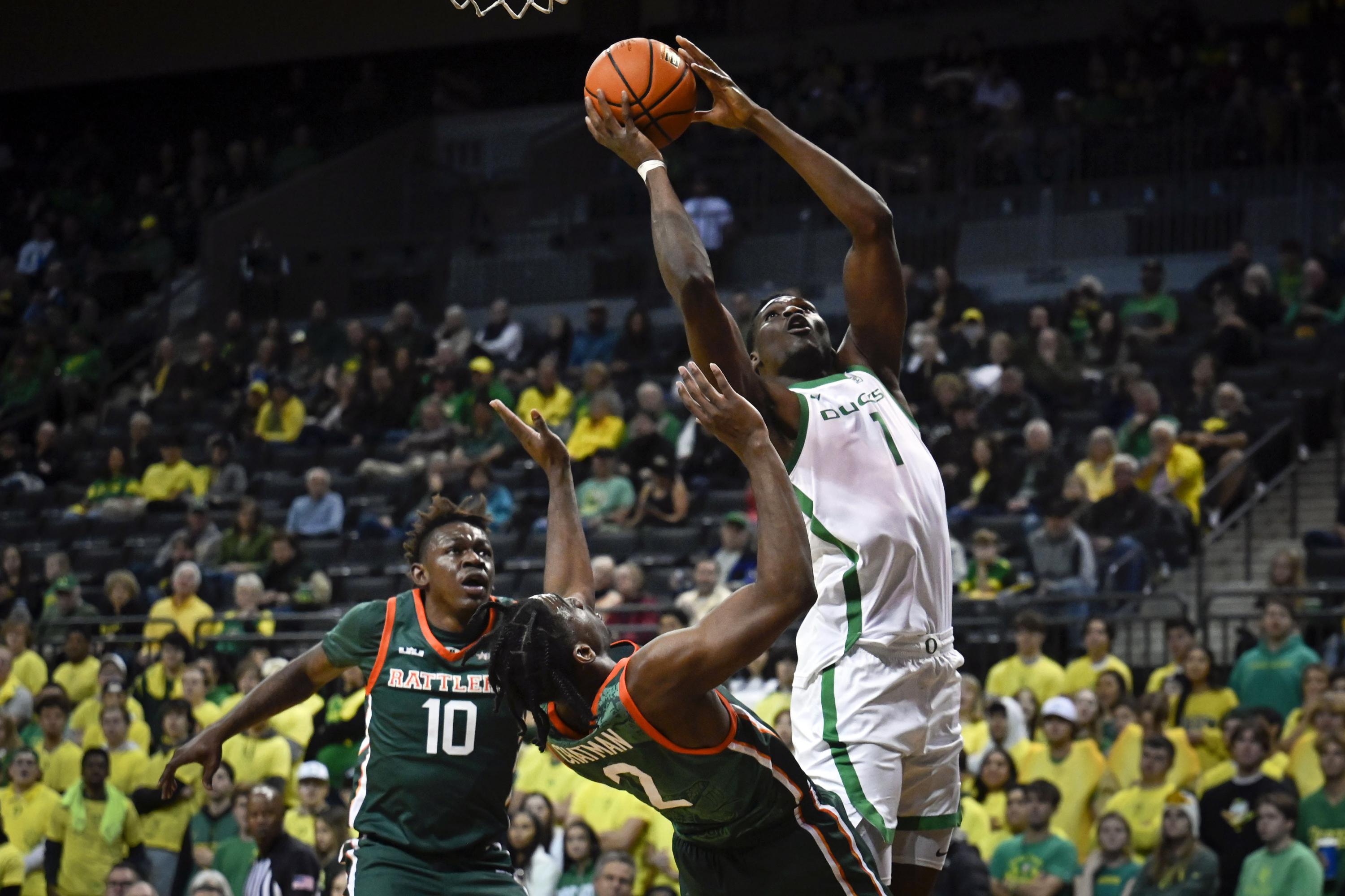 No. 21 Oregon wins opener against Florida A&M, 80-45 | AP News