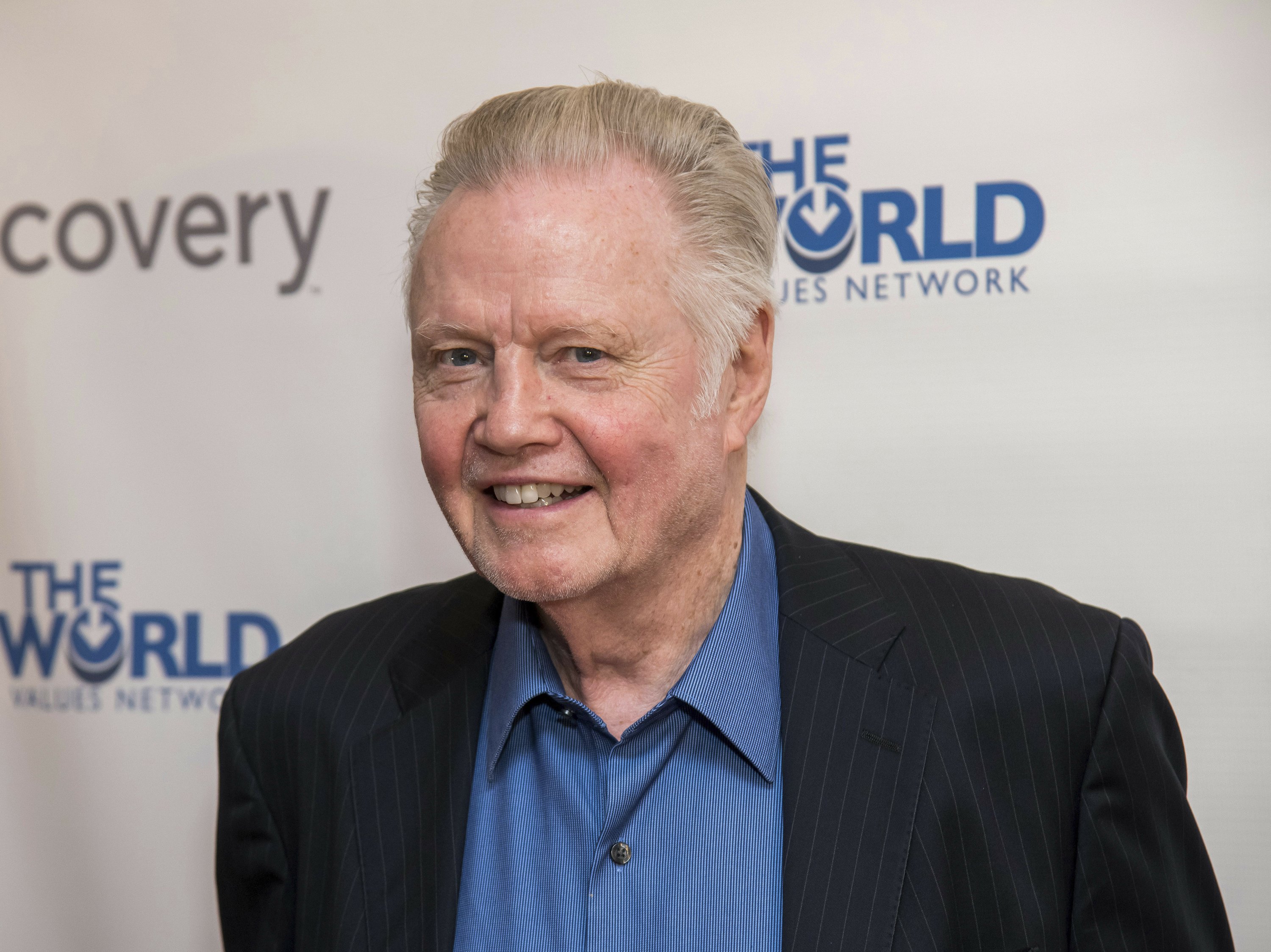Jon Voight, Alison Krauss honored with national medals | AP News
