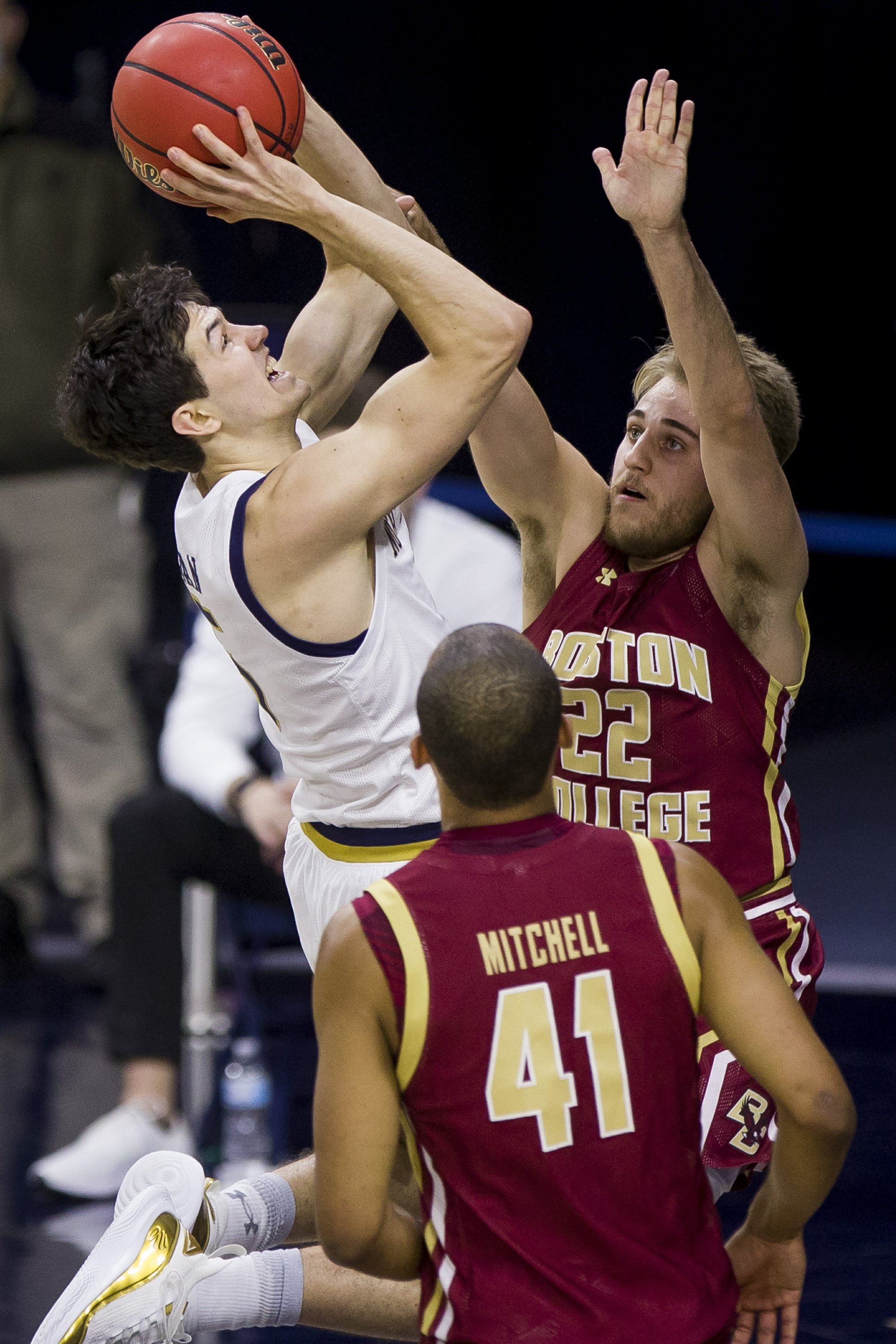 Goodwin, Notre Dame hold off Boston College 80-70