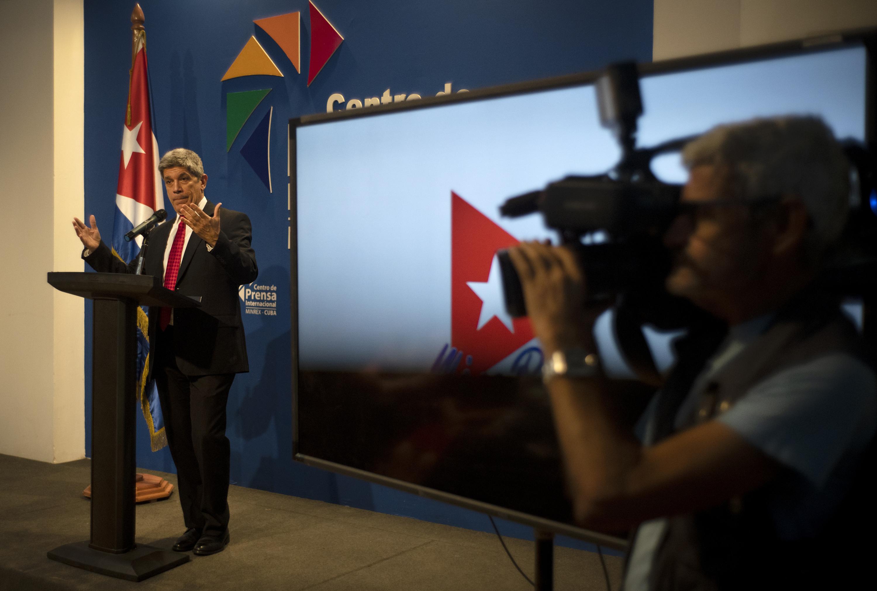 Migration talks mark progress in tense U.S.-Cuba relations | AP News