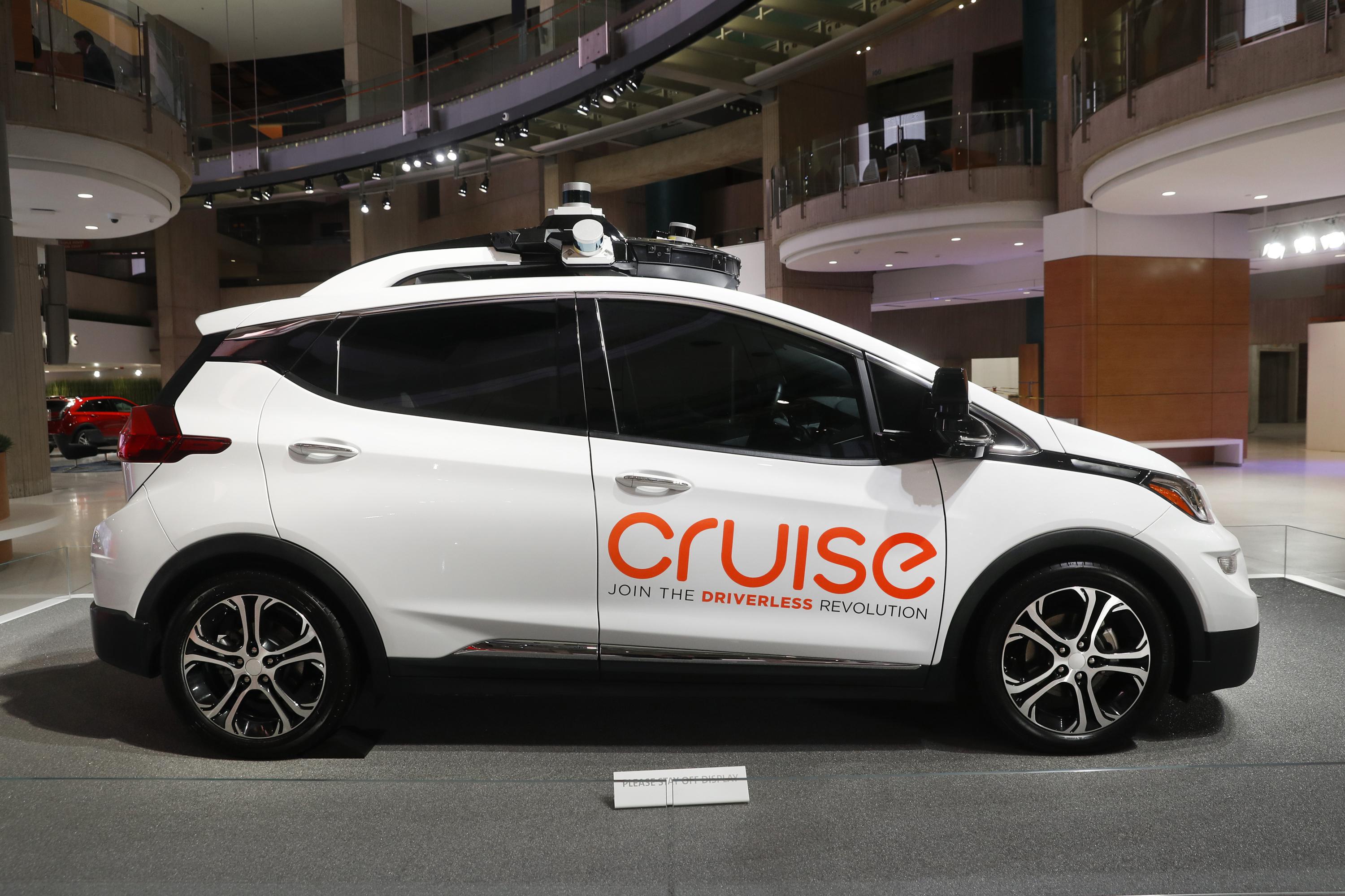 Taxis autónomos de GM operarán en Phoenix y Austin | AP News