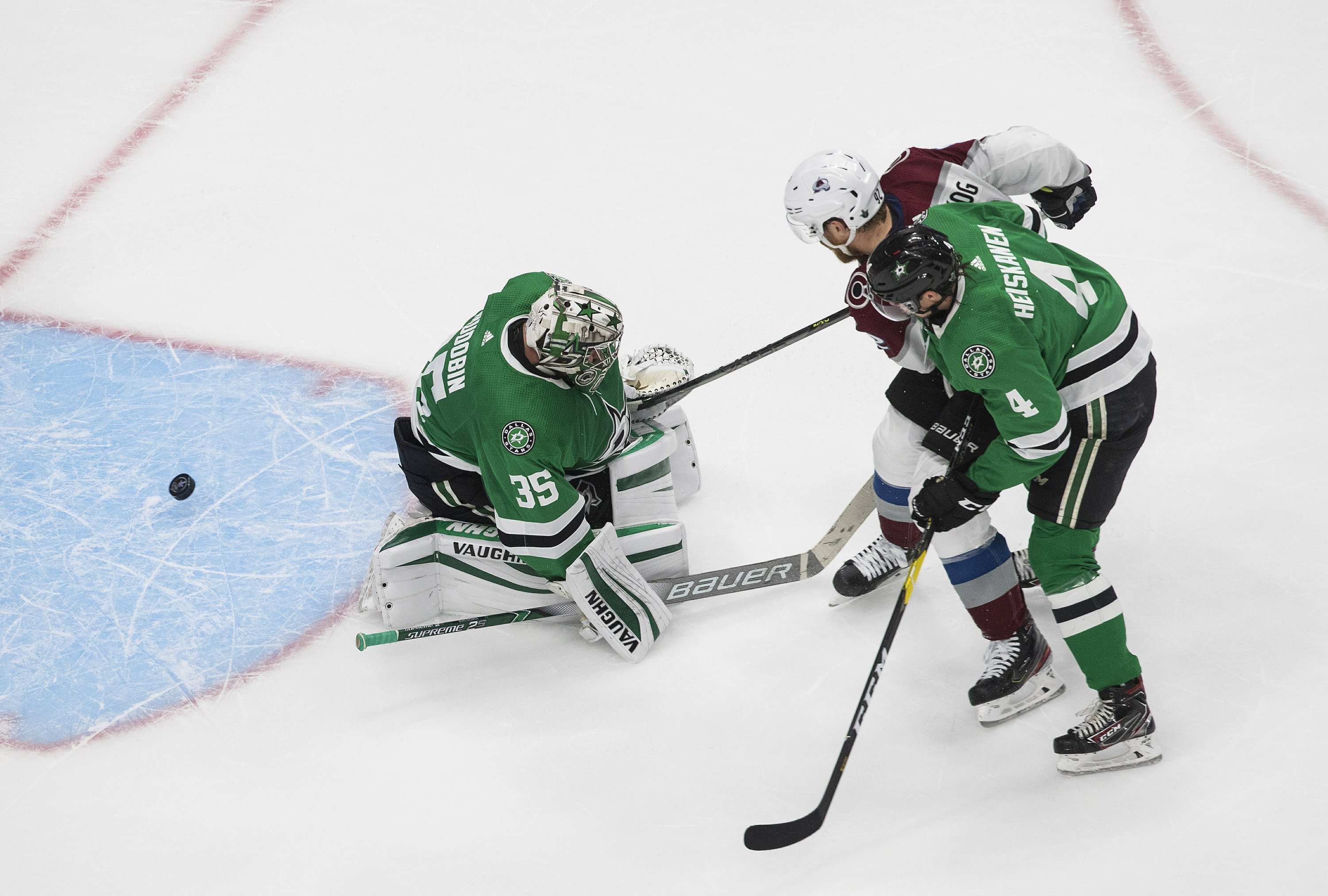 Kadri, Avs regroup to beat Stars 6-4 in Game 3 | AP News
