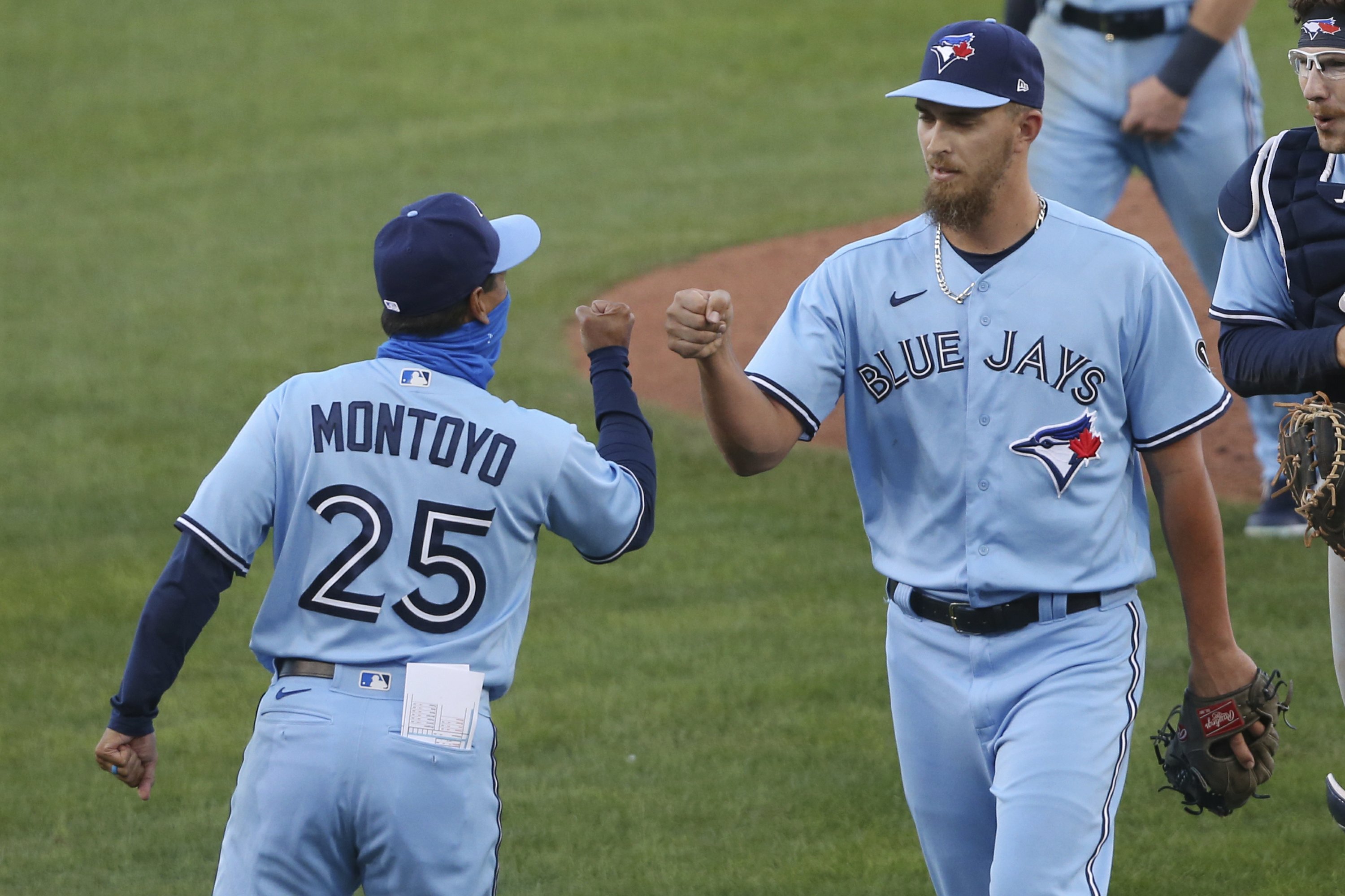 Jays' Montoyo says free agents asking about Toronto status