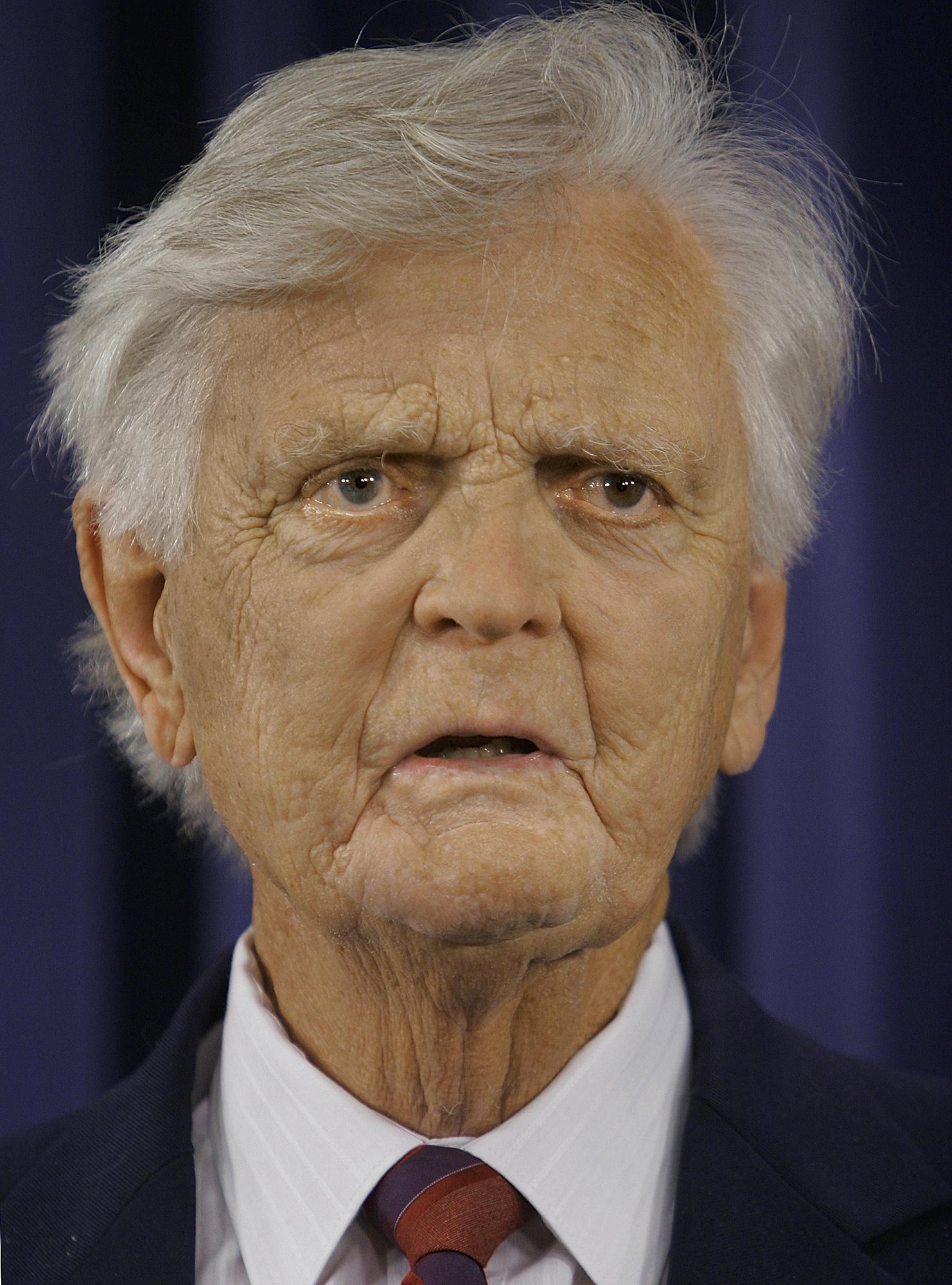 Ex- Illinois Gov. Walker, who served prison term, dies at 92 | AP News