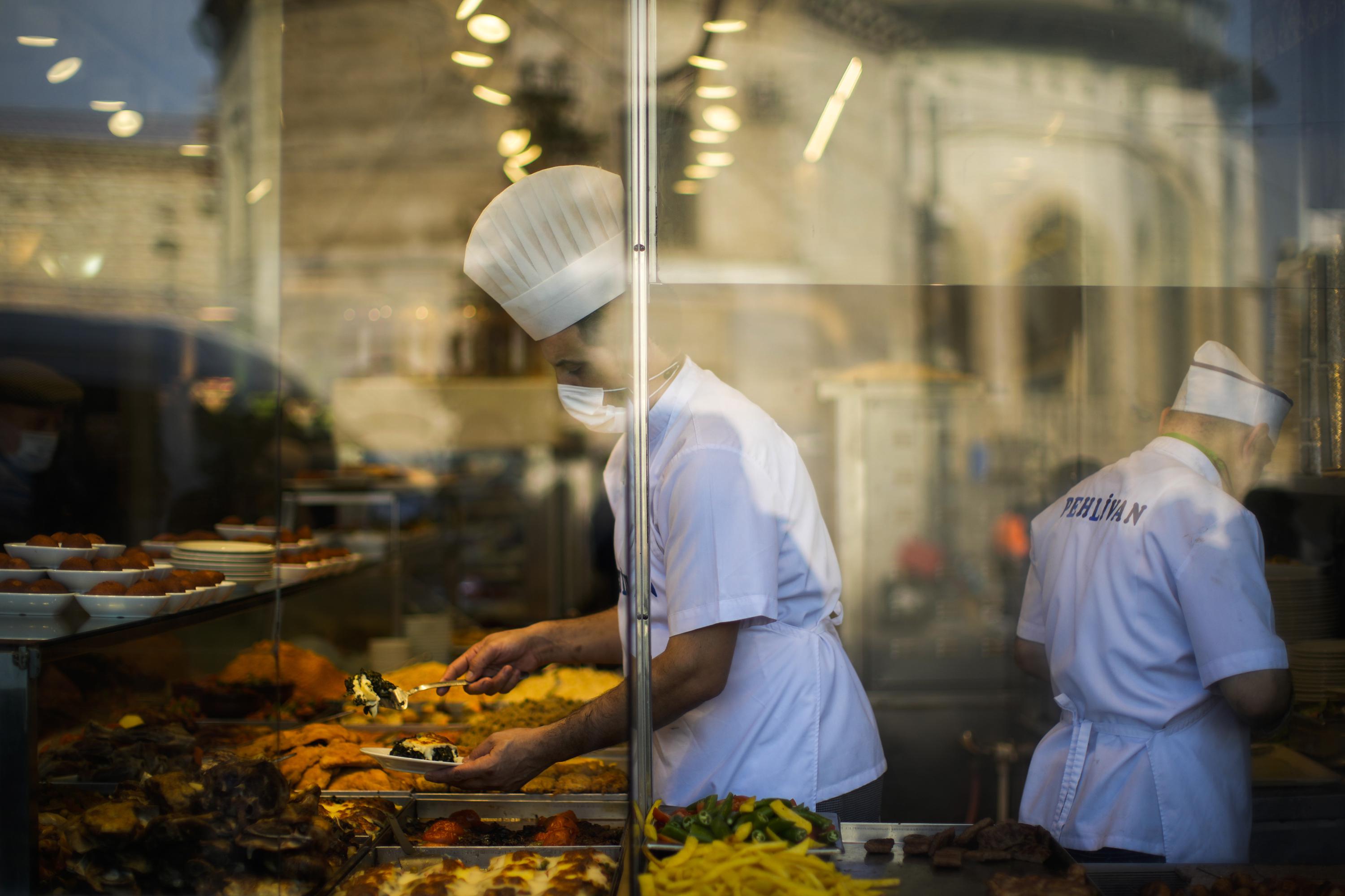 Turkey's inflation hits a 19-year high of 36% | AP News