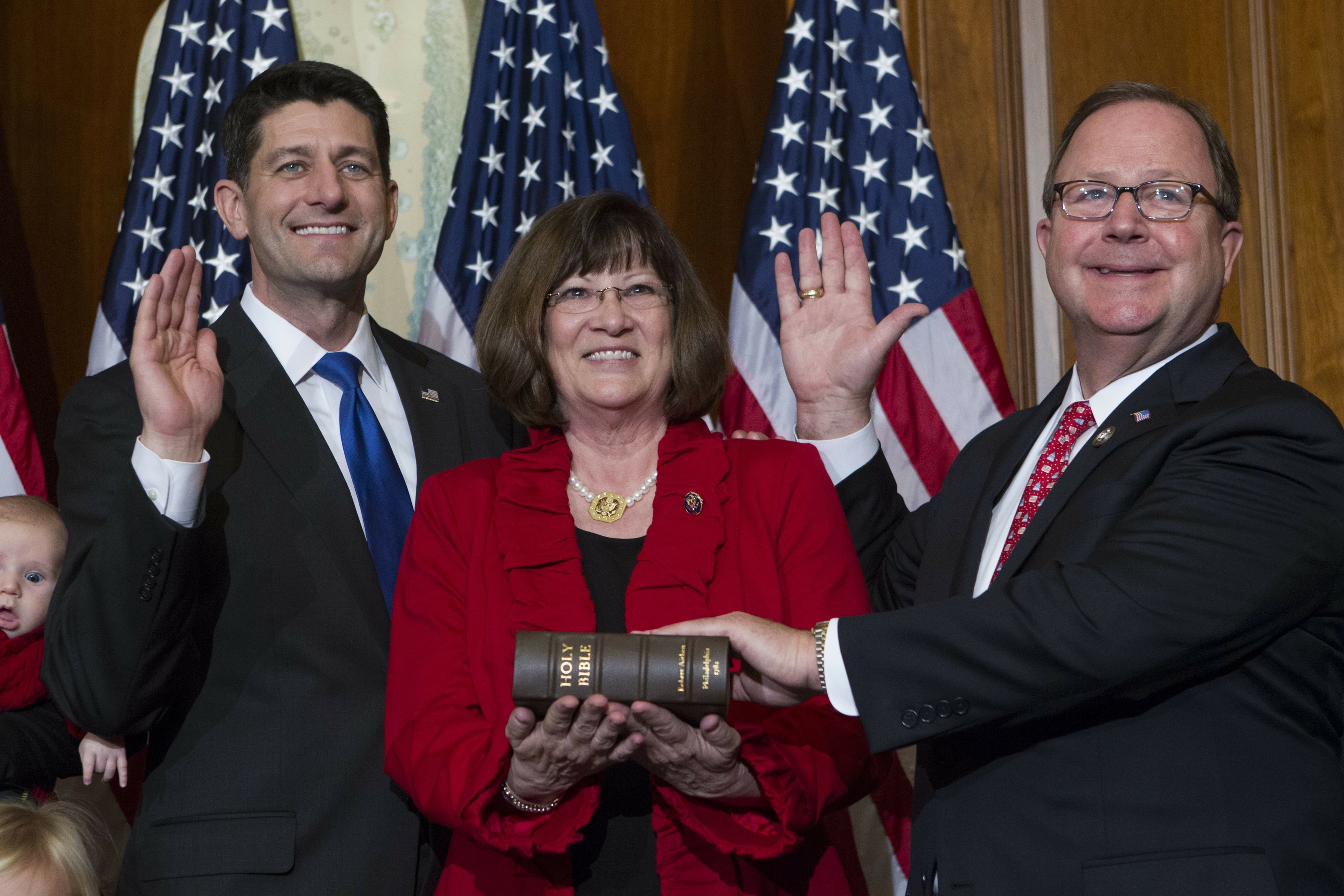 Flores becomes 5th Texas GOP congressman retiring in 2020 | AP News