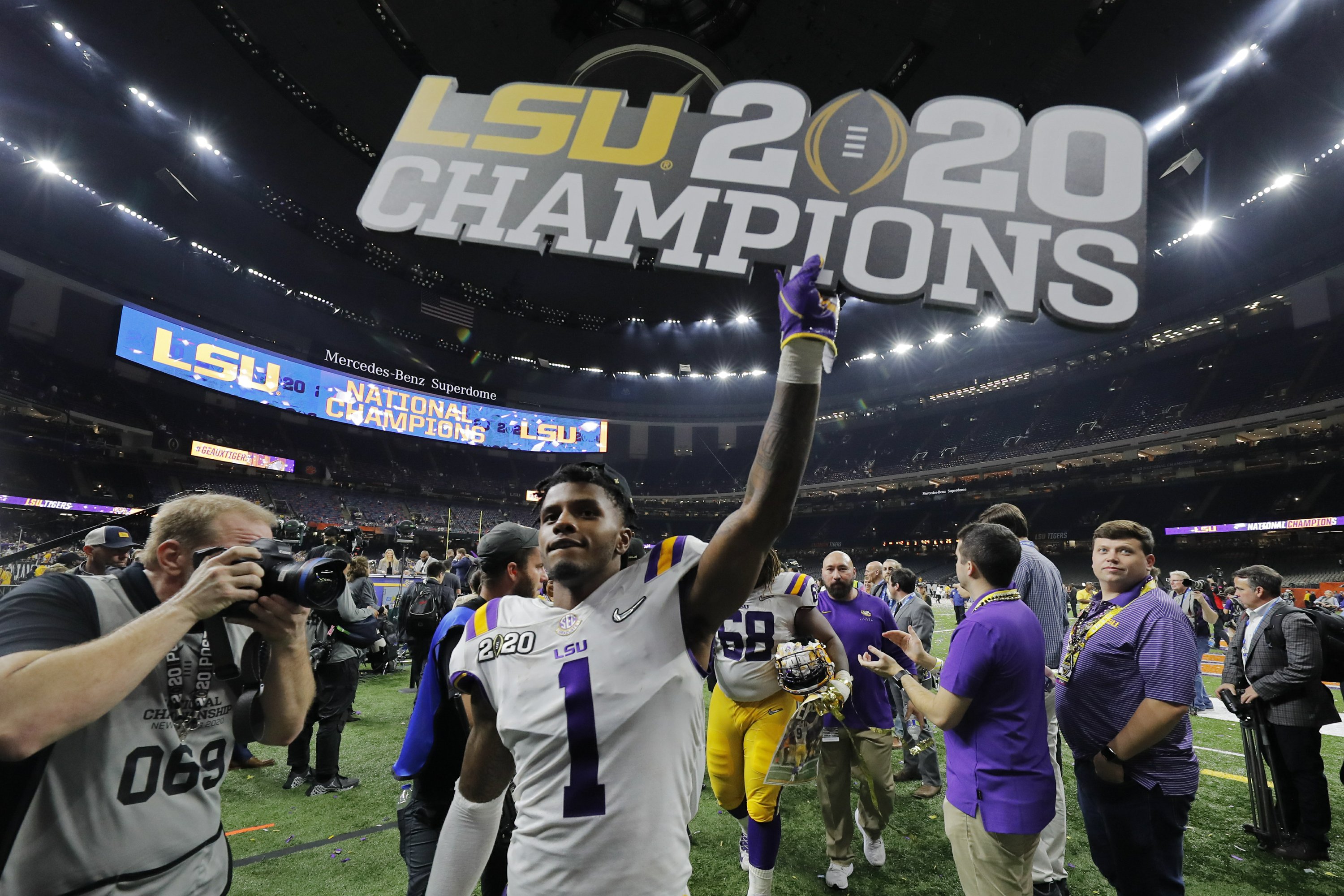Let the celebrations begin: LSU champs party ahead of parade | AP News