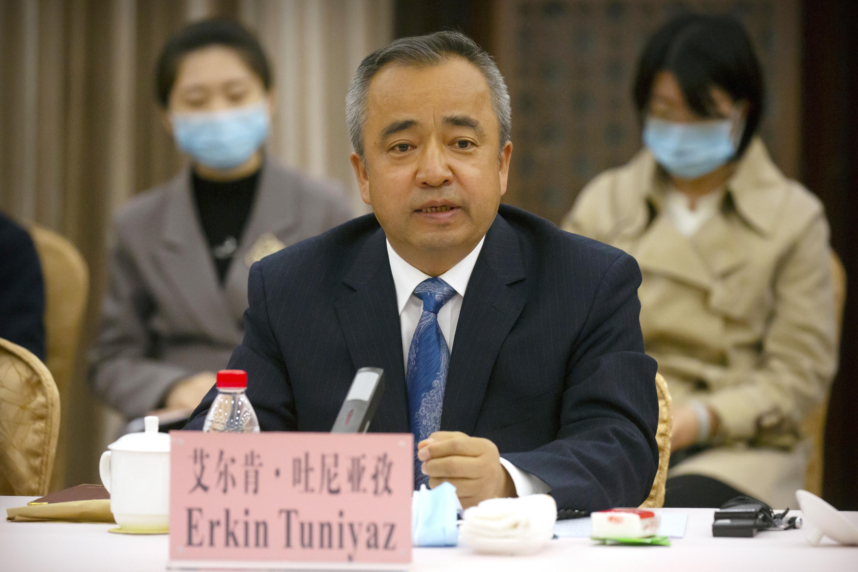 China appoints new Xinjiang governor amid abuse accusations | AP News