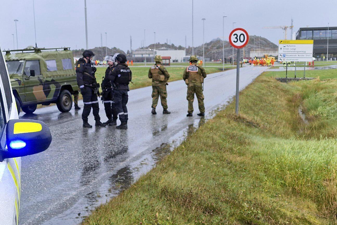 Bomb threat leads to evacuation of Norway gas plant | AP News