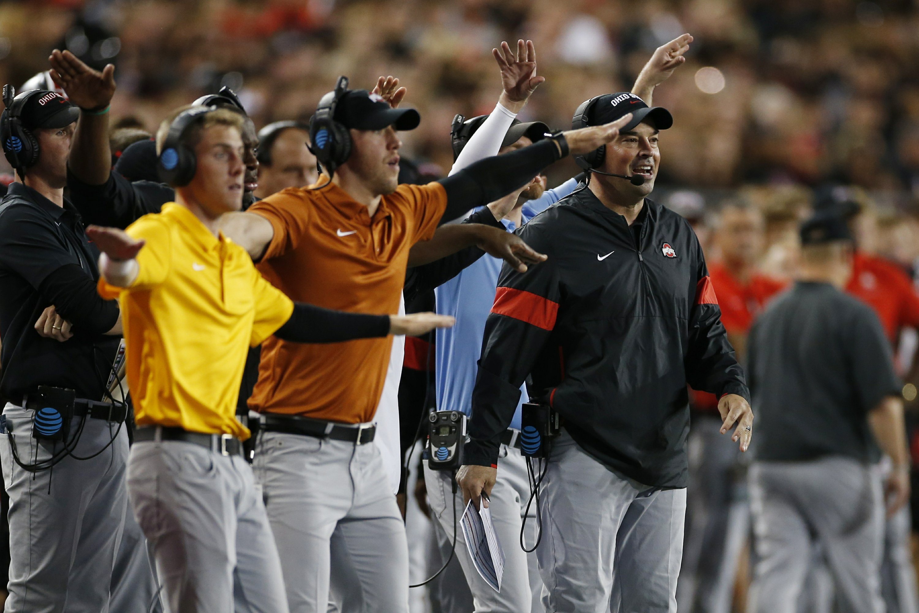 Fields, Dobbins lead No. 4 Ohio St over No. 25 Michigan St | AP News