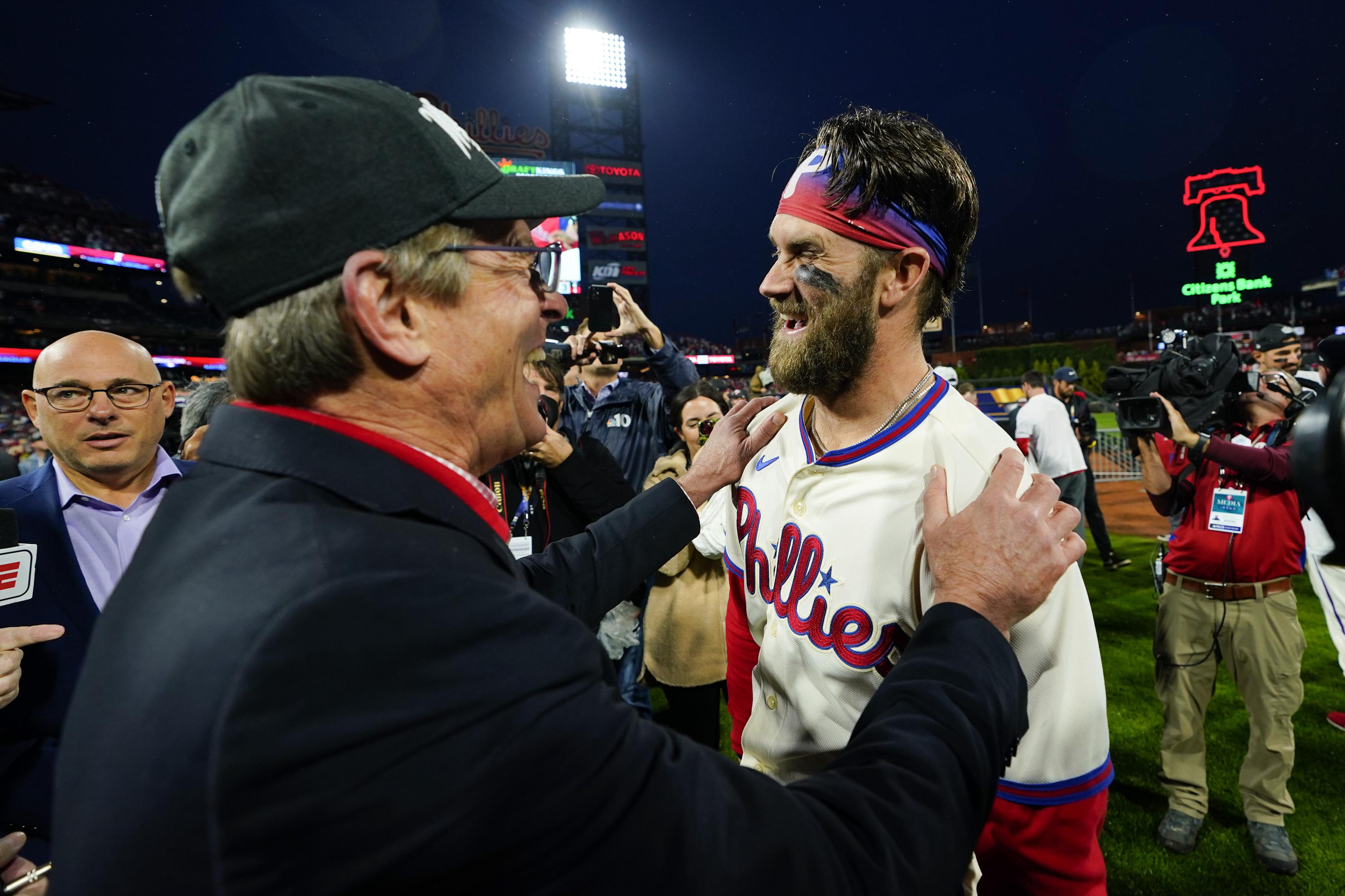 Hot Harper carries Phillies into 1st World Series since 2009 | AP News