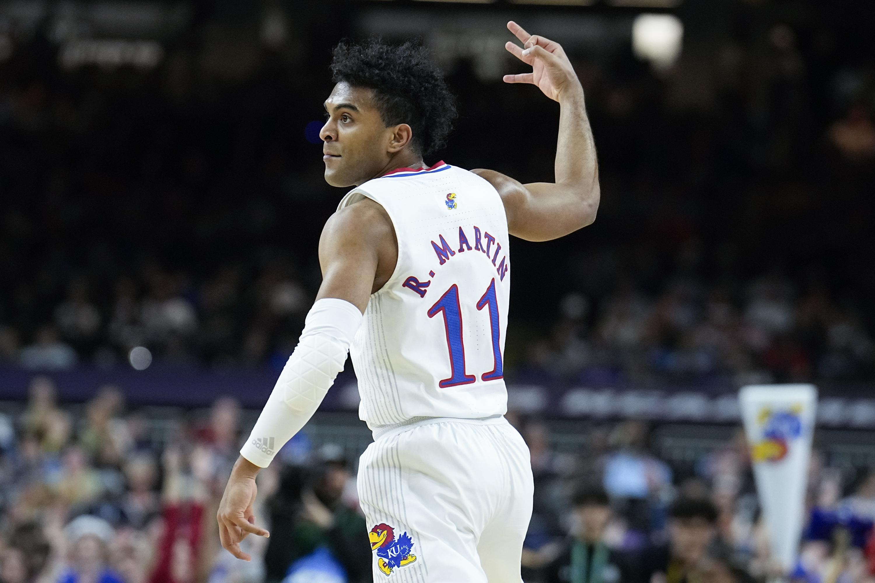 Kansas cruises to 81-65 win over Villanova in Final Four | AP News