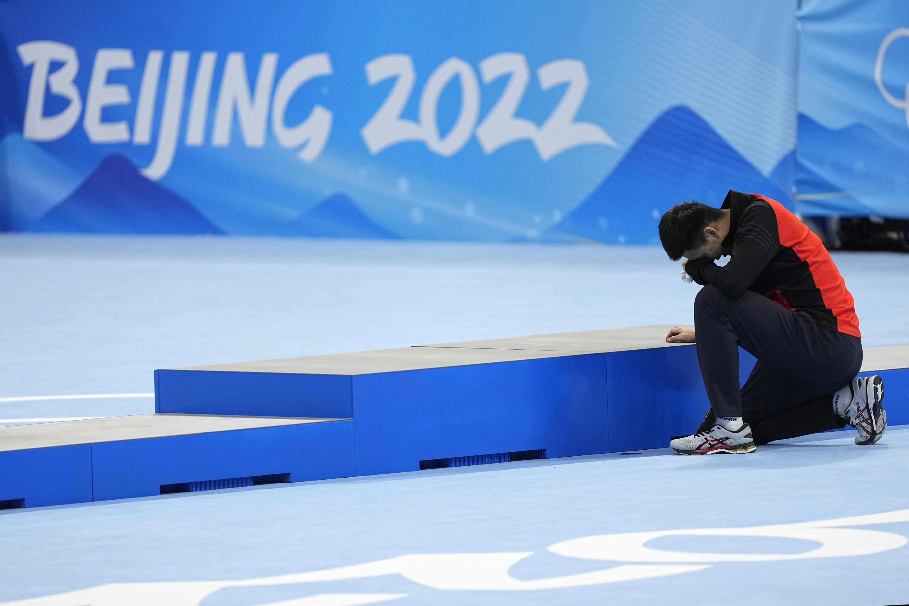 Gao becomes 1st Chinese man to win Olympic speedskating gold | AP News