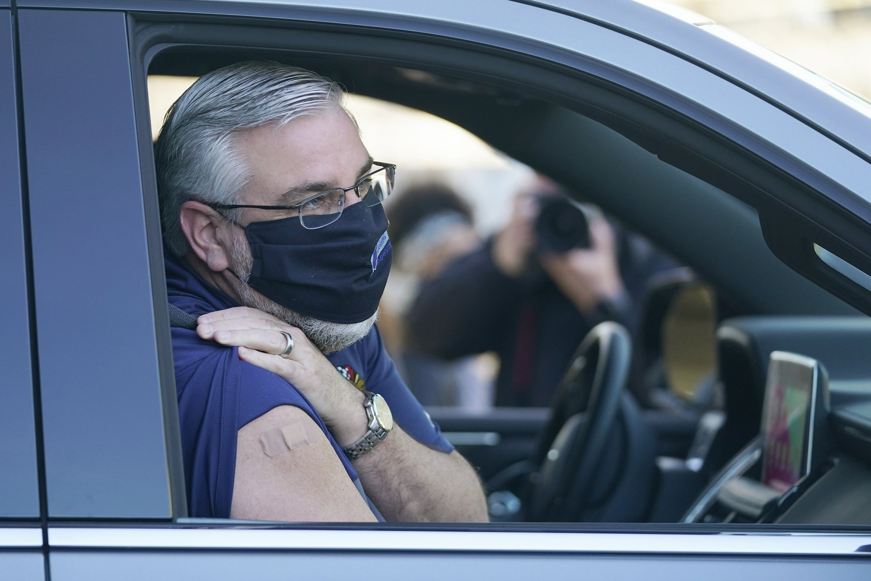 Indiana officials caution Hoosiers ahead of state reopening | AP News