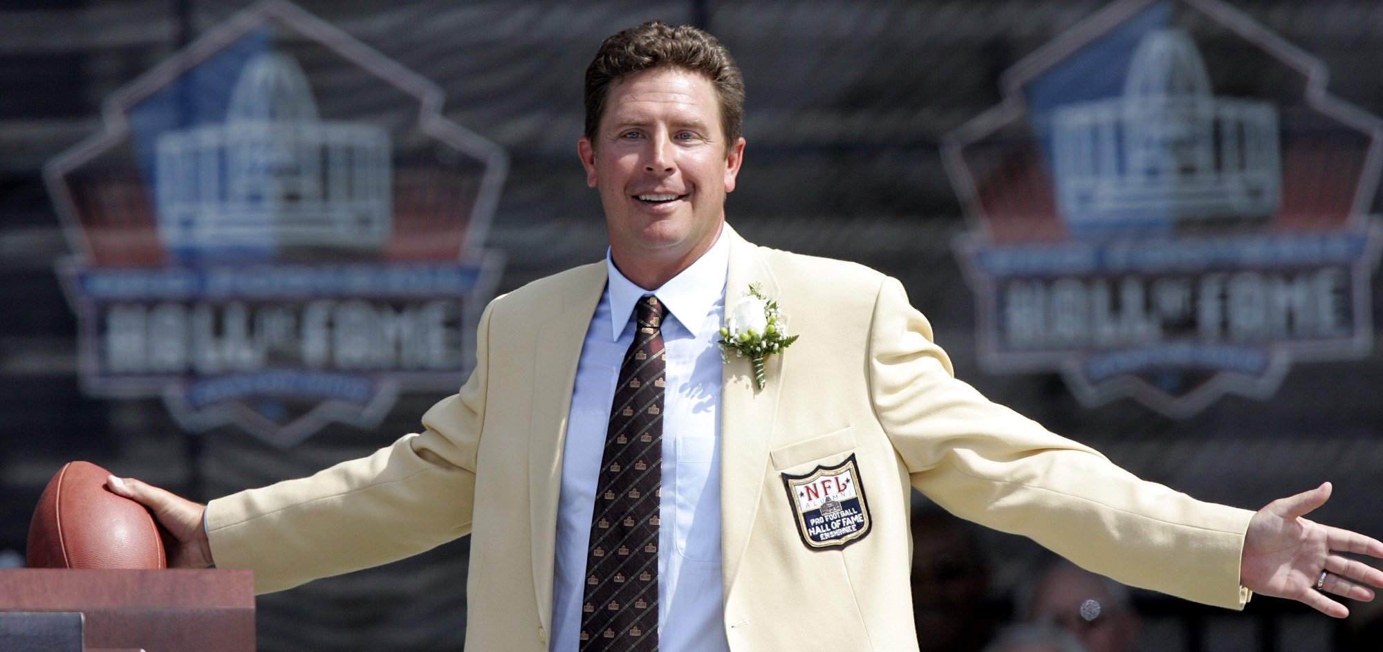 Dan Marino, Dion Jordan _ the best, worst of Dolphins drafts | AP News