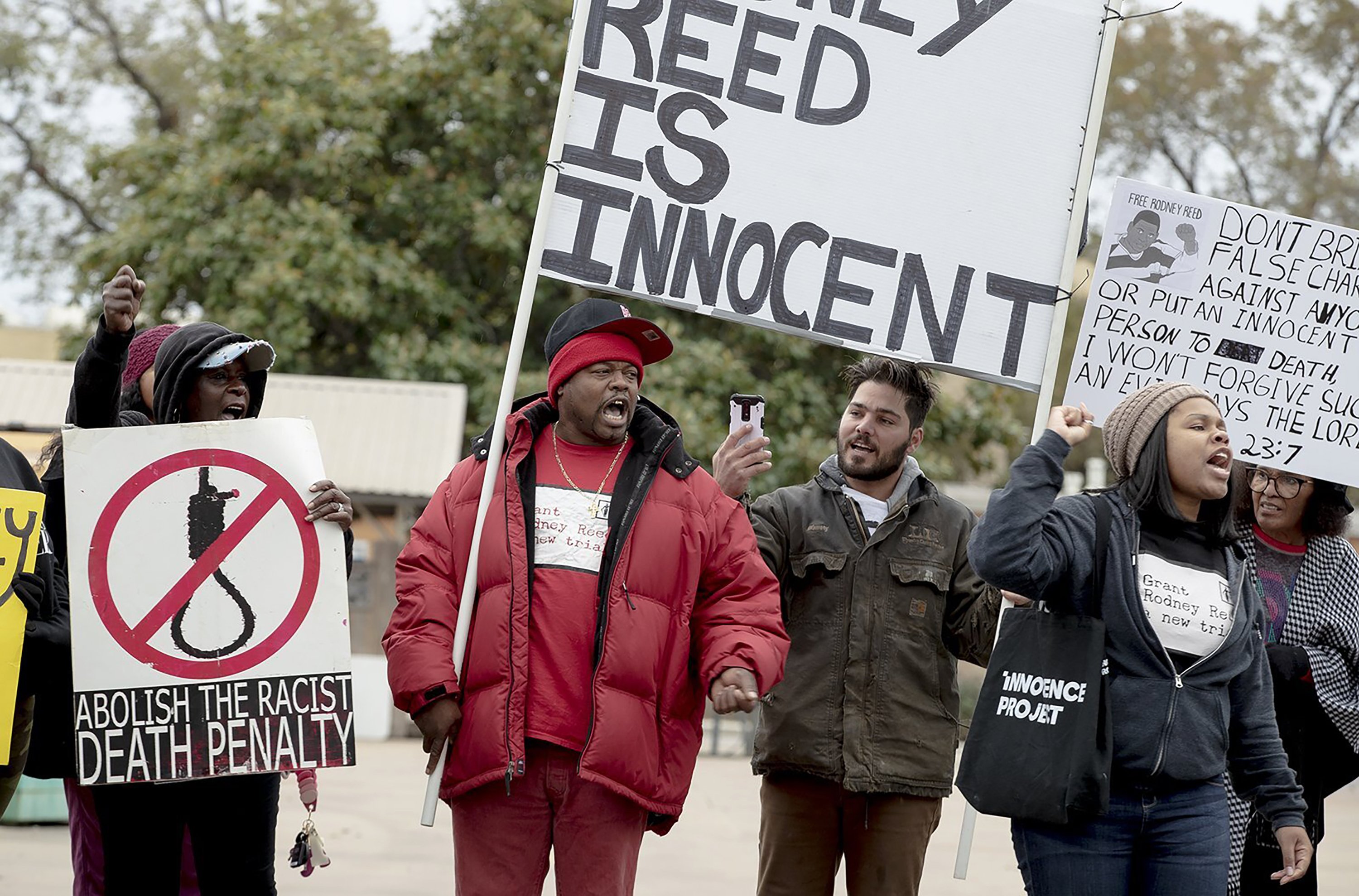 Supporters rally on behalf of death row inmate Rodney Reed | AP News