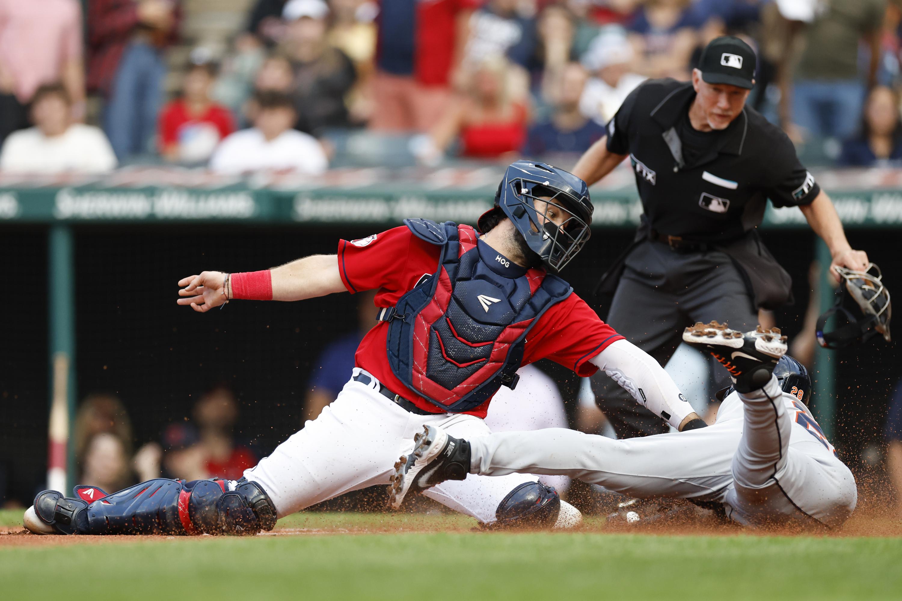 Plate discipline: MLB umps crack down on blocking home | AP News