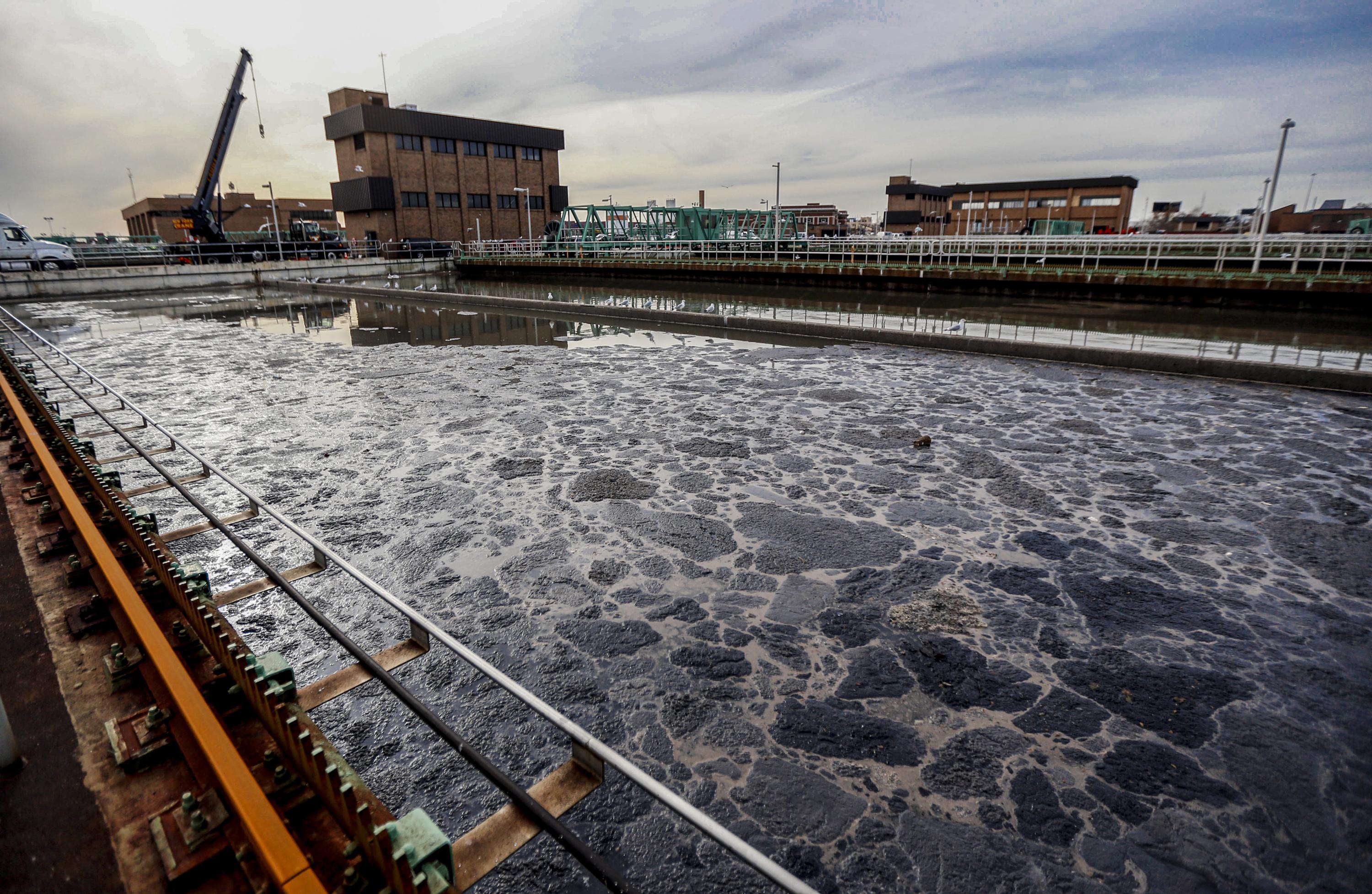 NJ announces early plan for $1B on water infrastructure | AP News