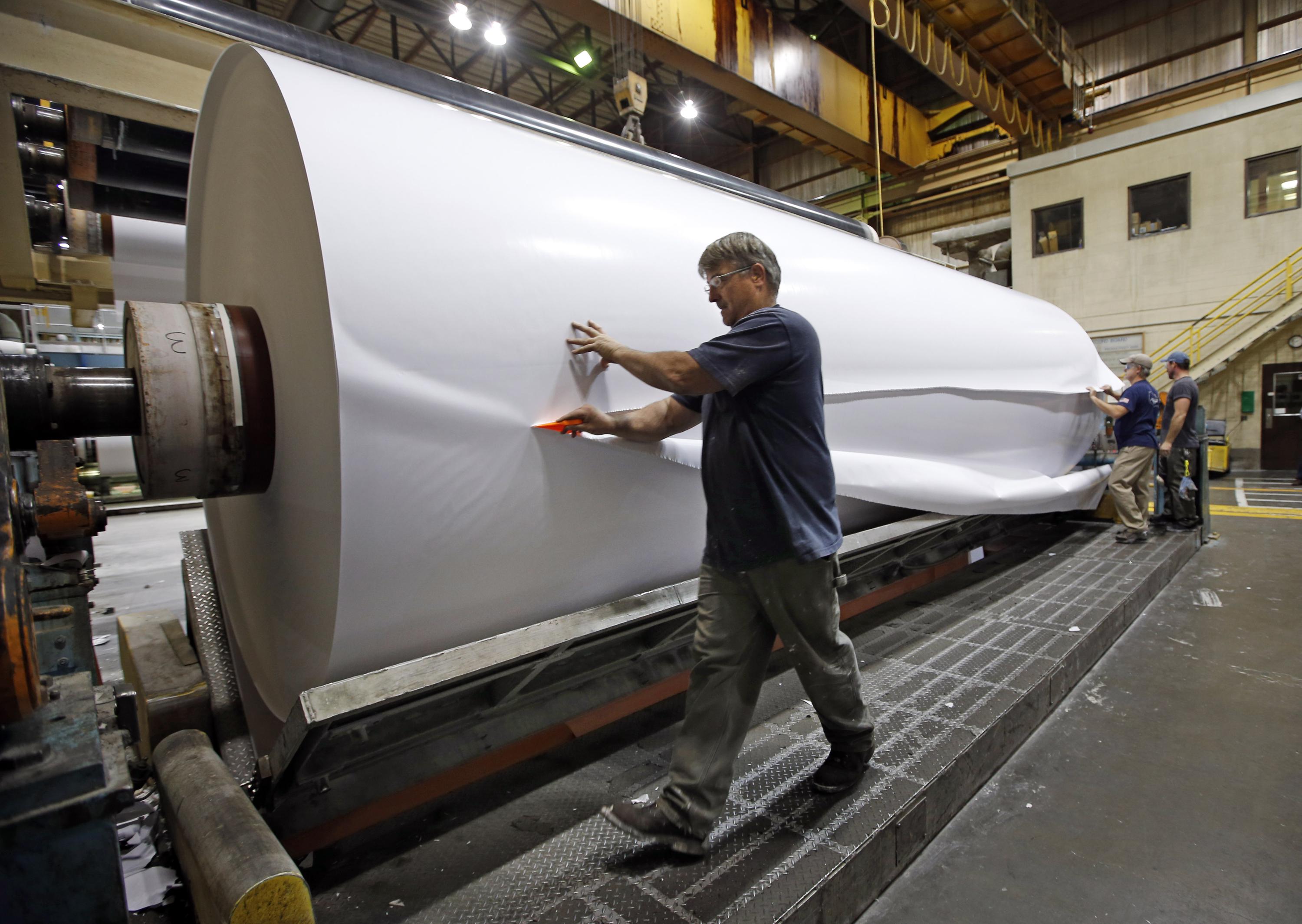 Decline of Maine's paper mills hurts middle class | AP News