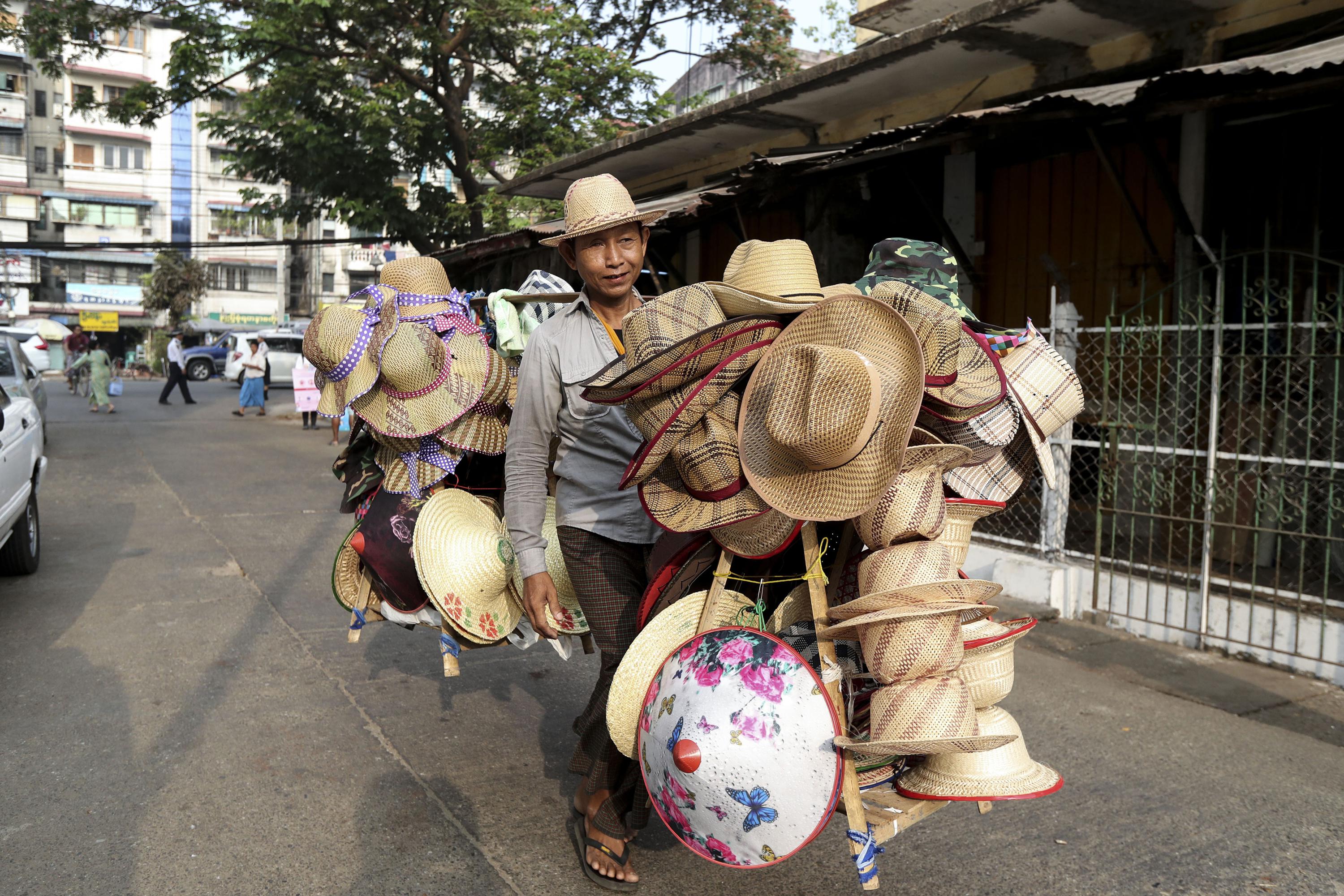 UN labor group says 1.6M jobs lost in Myanmar in 2021 | AP News