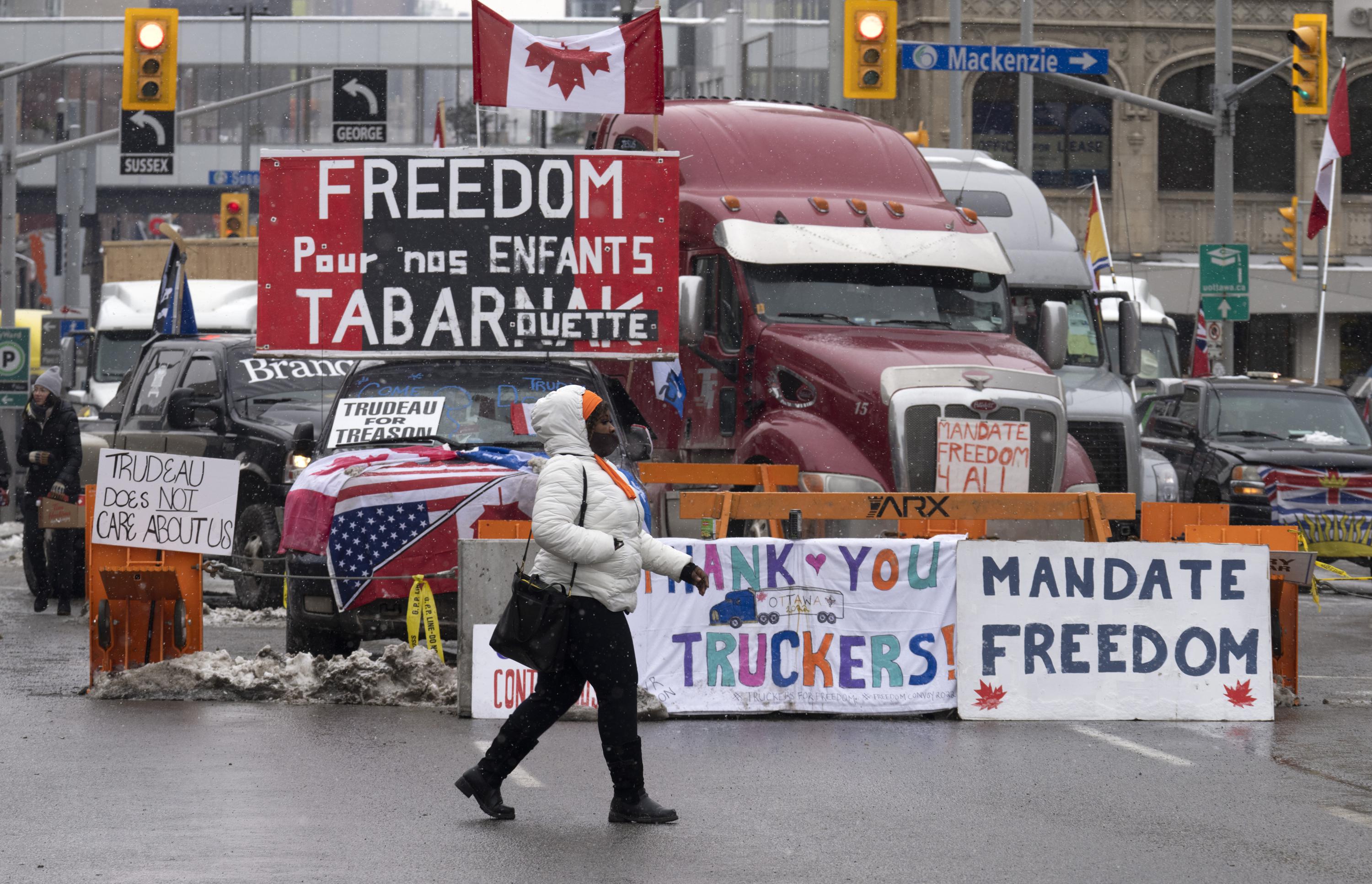 COVID-19 protests threaten border trade between Canada, US | AP News