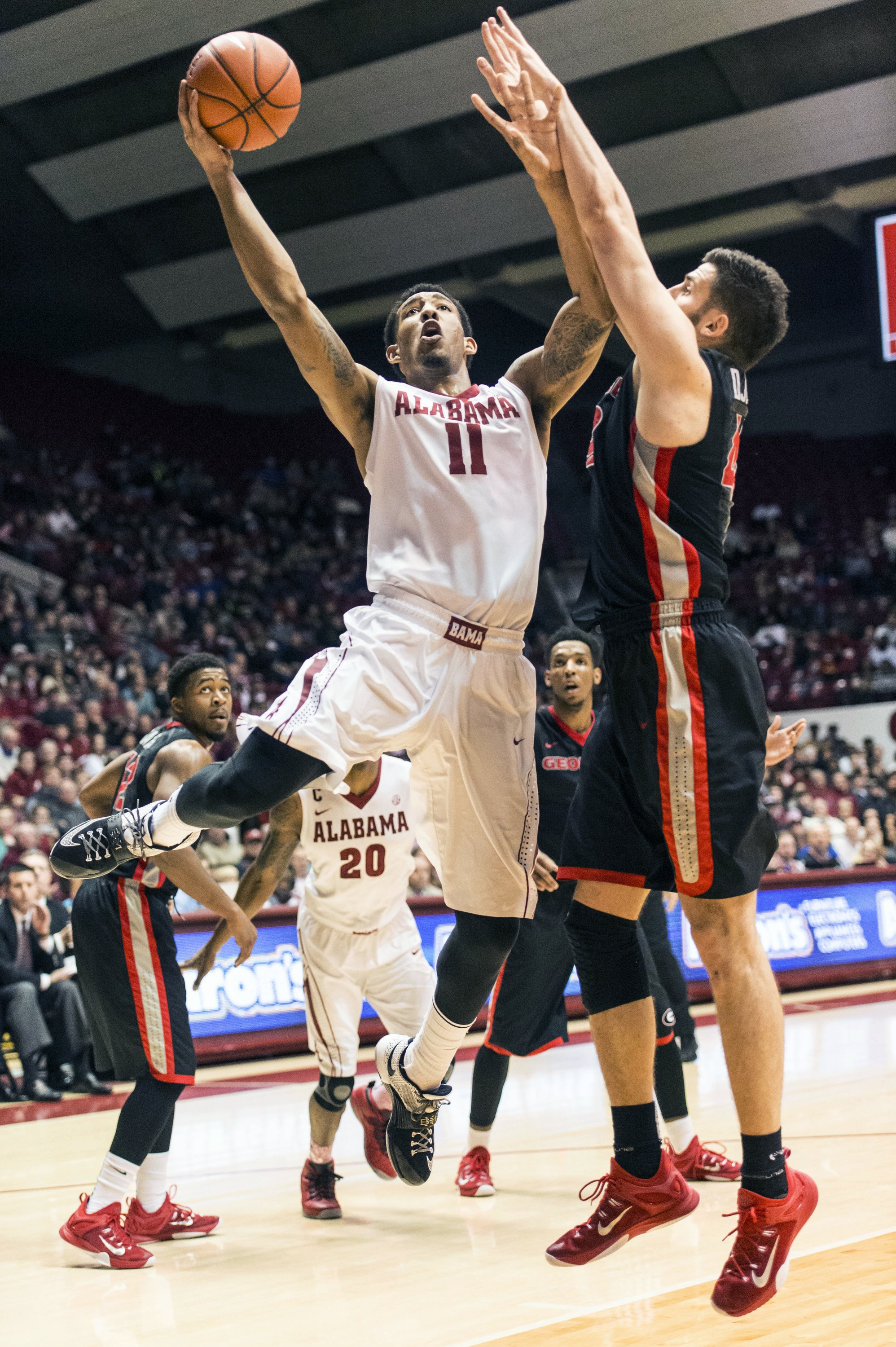 Forte's basket lifts Georgia over Alabama in overtime 66-65 | AP News