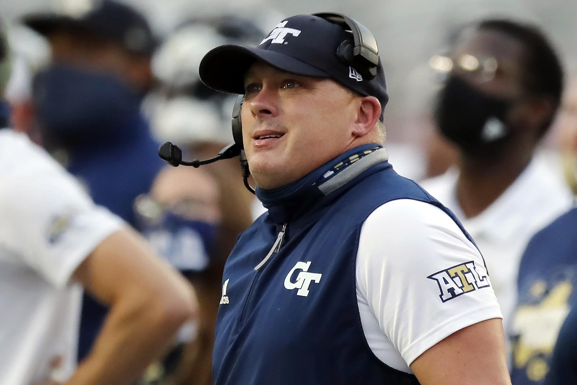 QB Sims' status uncertain as Georgia Tech tries to regroup | AP News