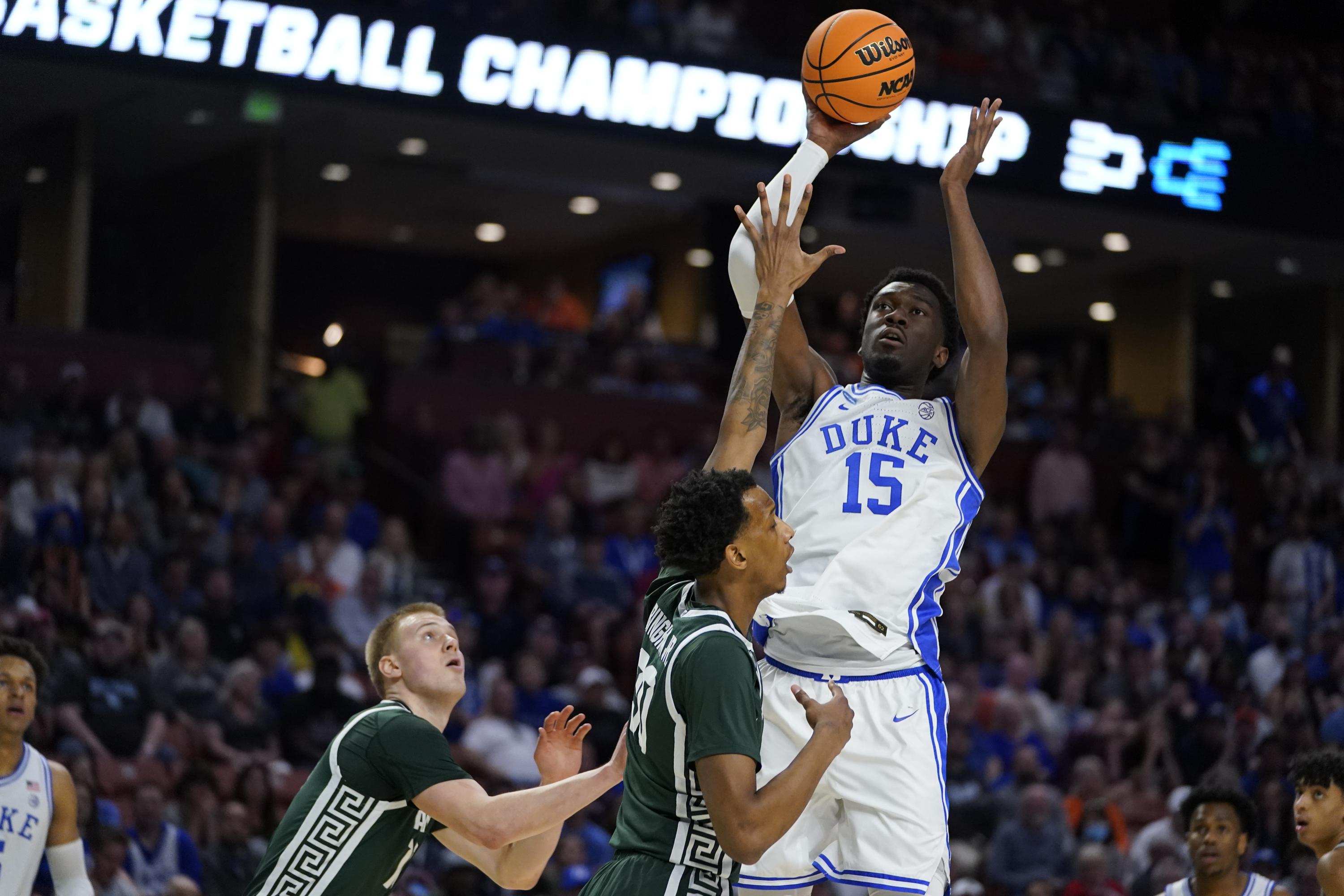 Williams playing 'goalie' to protect rim in Duke's NCAA push | AP News