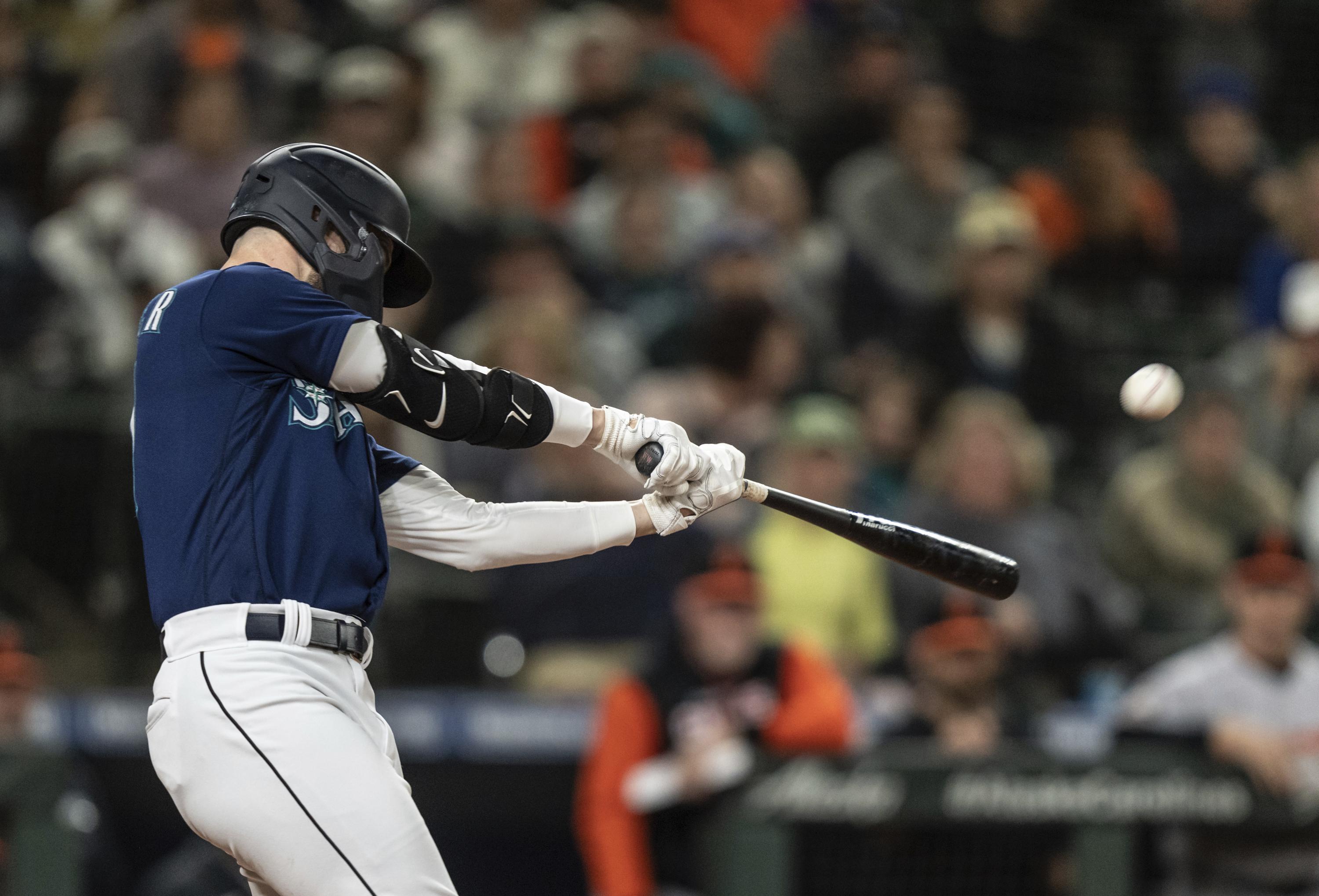 Jesse Winker drives in 2 runs, Mariners beat Orioles 2-0 | AP News